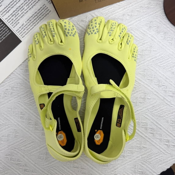 Five-Finger Shoes For Women Training Shoes Fitness Dance Shoes, Mesh ...