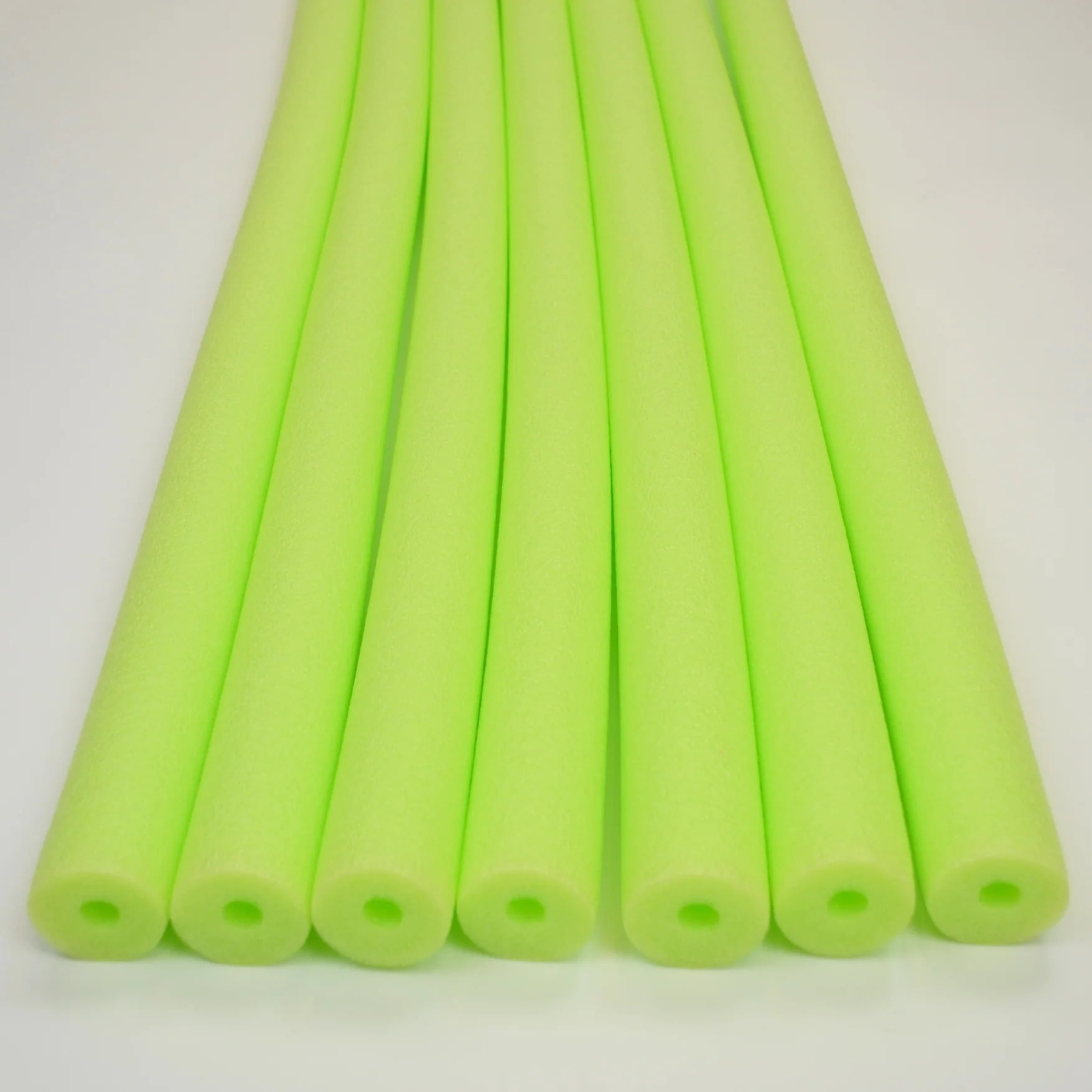 FixFind Hollow Foam Pool Swim Noodles, Lime, 7 Count Pack - Walmart.com