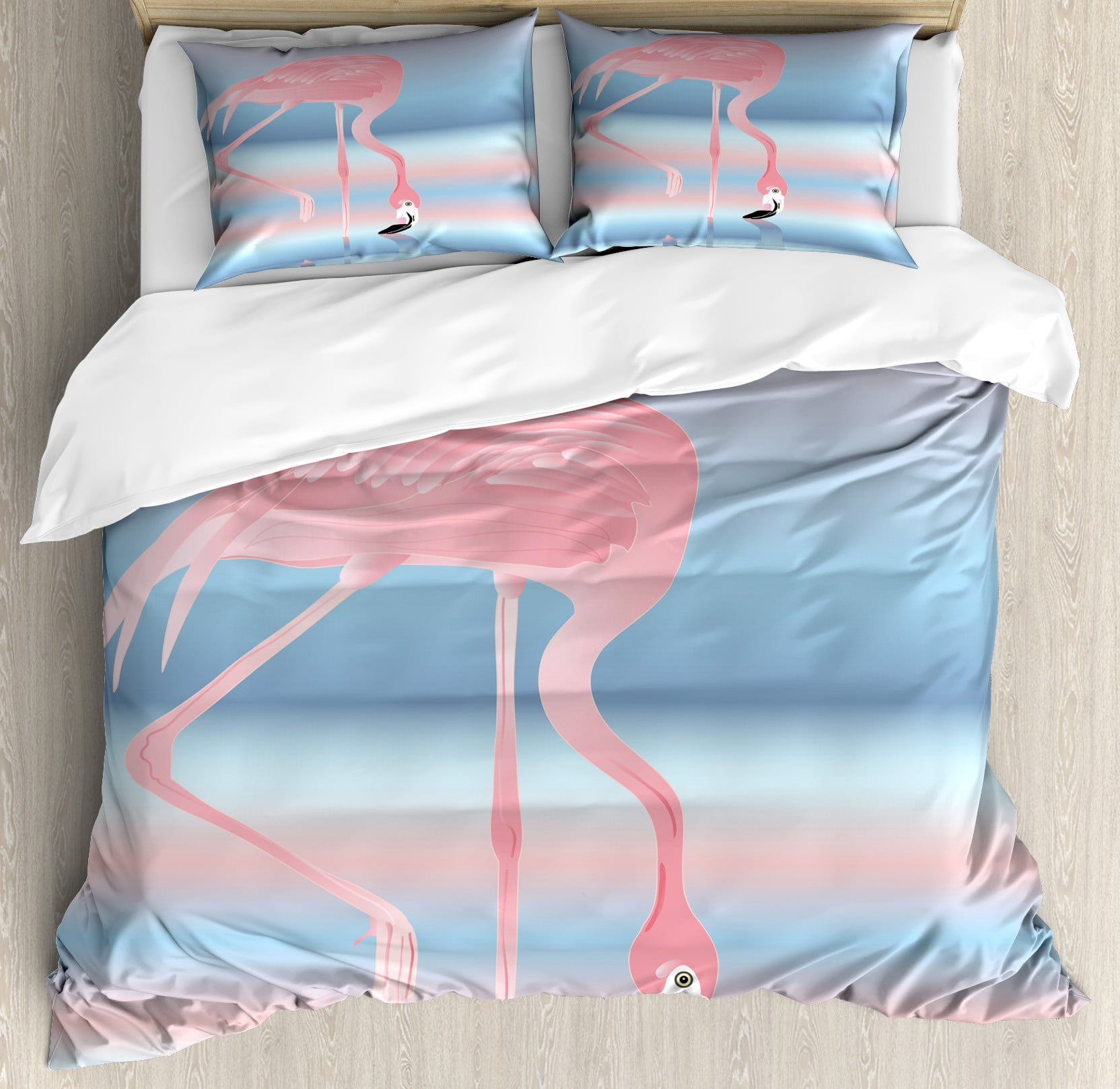 Flamingo Duvet Cover Set, Illustration of Royal Animal in the Lake Soft ...