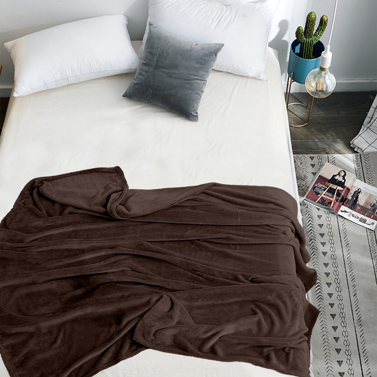 Flannel Blanket, 27.56x39.37 Inch Lightweight Super Soft Cozy Luxury ...