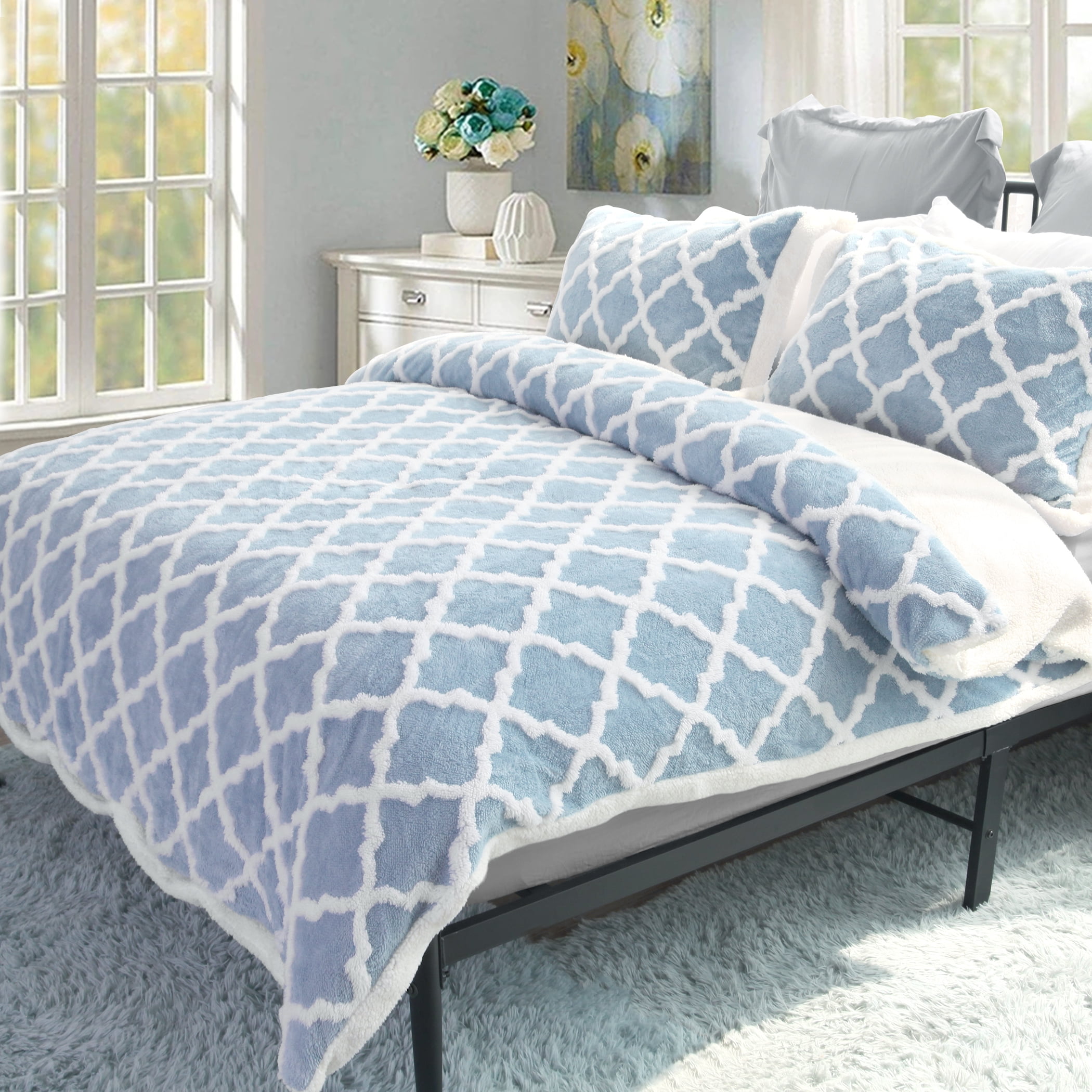 Jacquard Flannel Fleece Sherpa King Size Bedspread Set, 3 Pieces Gray ...