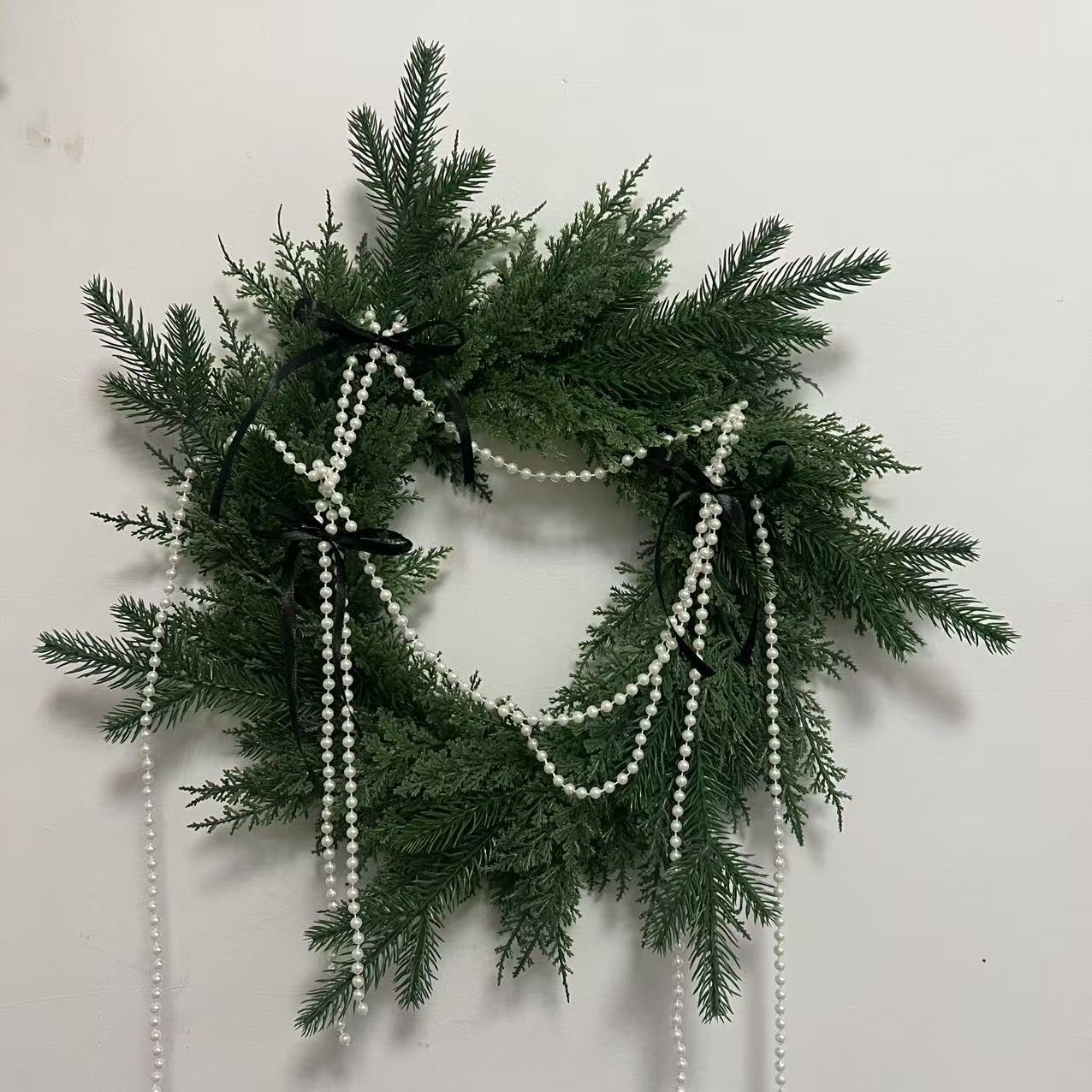FlareFable 1.8FT Pearl Necklace & Bow Christmas Garland, Realistic ...