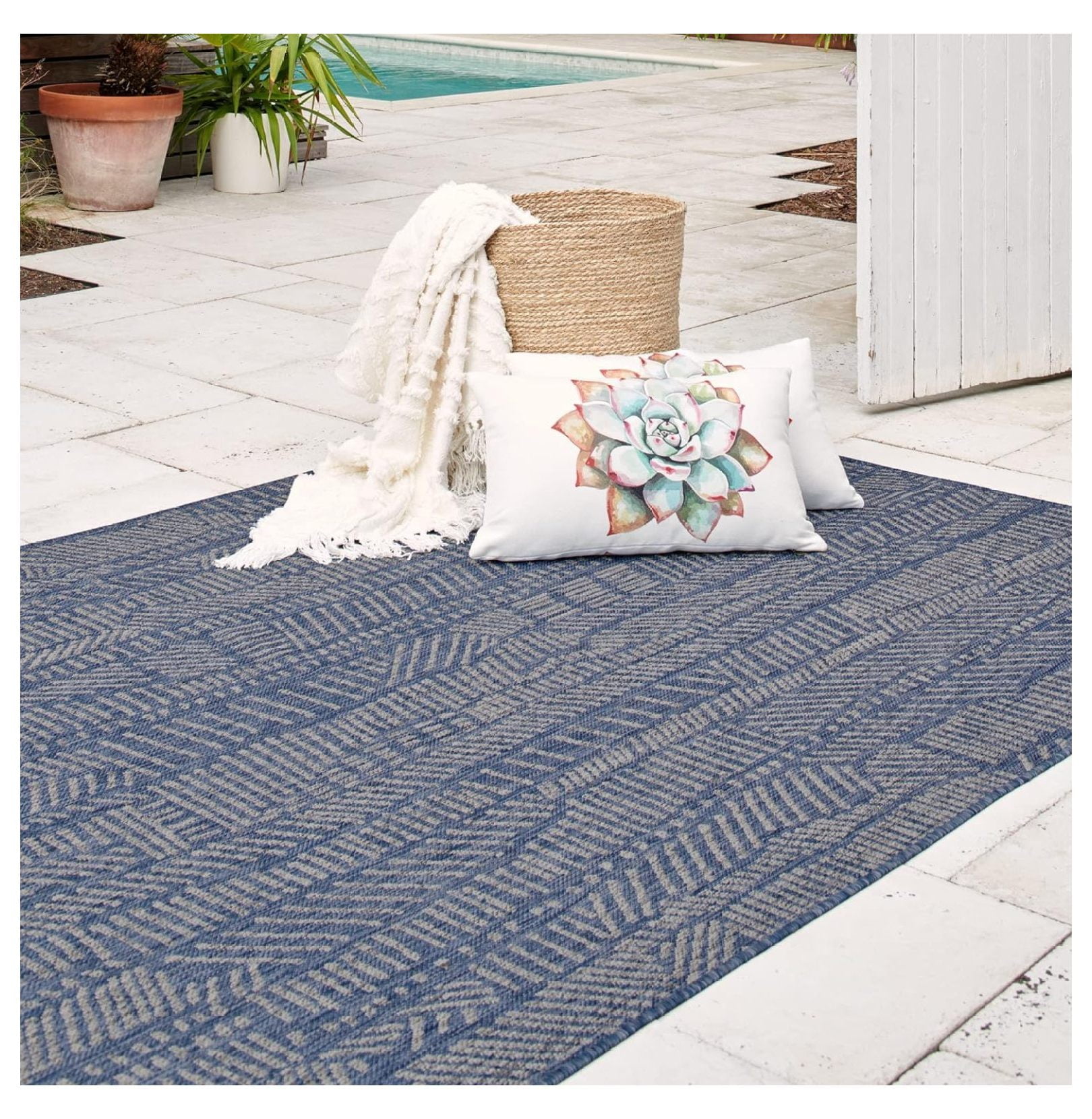 Flat Woven Outdoor Rug - Waterproof, Easy to Clean, Stain Resistant ...