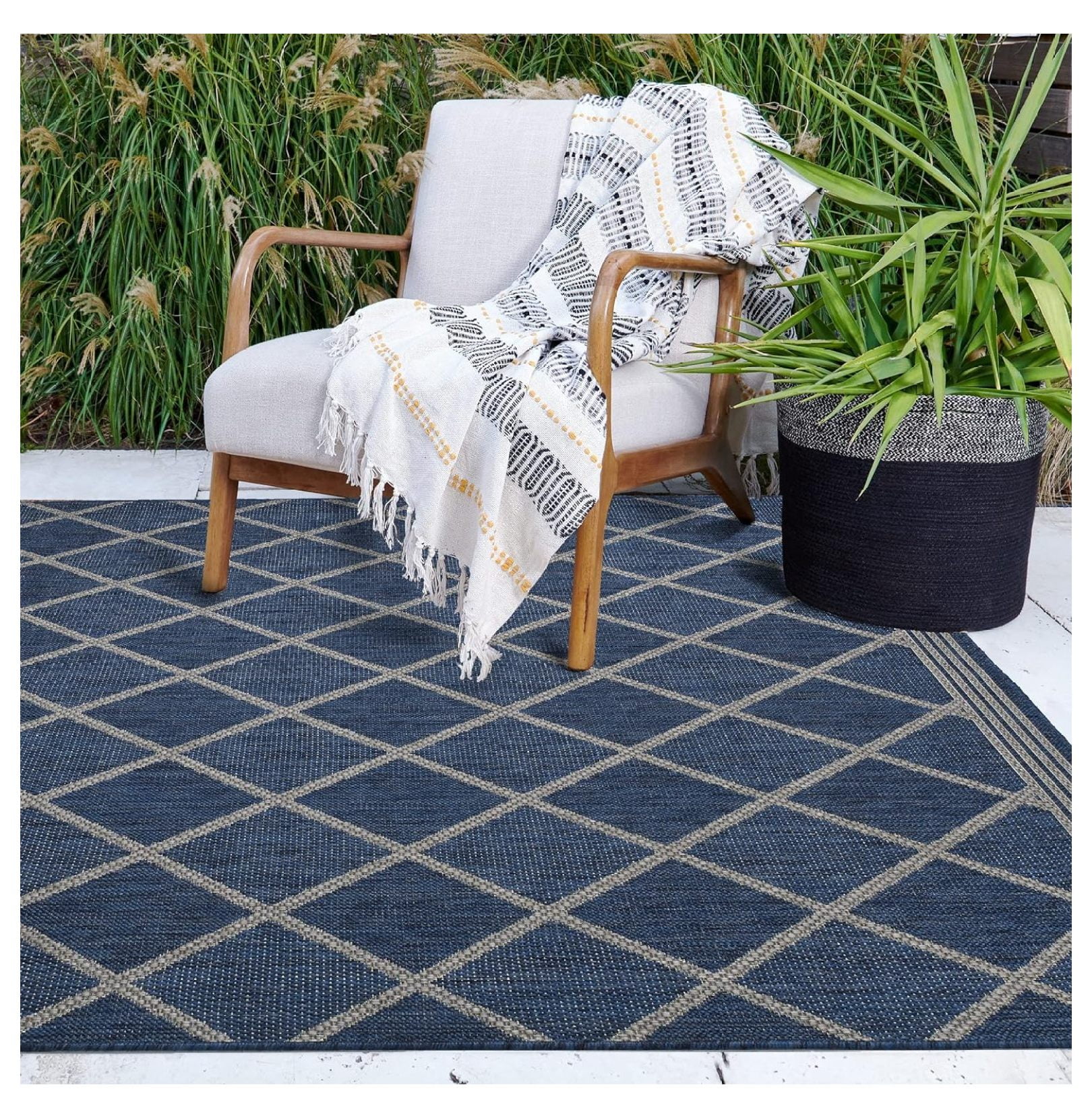 Flat Woven Outdoor Rug - Waterproof, Easy to Clean, Stain Resistant ...