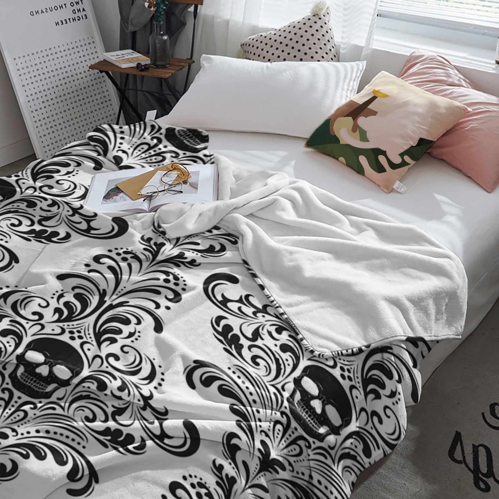 Fleece Blanket Halloween Horror Skeleton Skull Flower Seamless Blankets ...