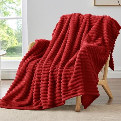 Fleece Throw Blanket for Couch - 300GSM Soft & Warm Fluffy Burgundy ...