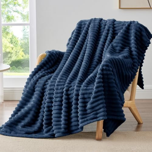 Fleece Throw Blanket for Couch - 300GSM Soft & Warm Fluffy Navy Blanket ...