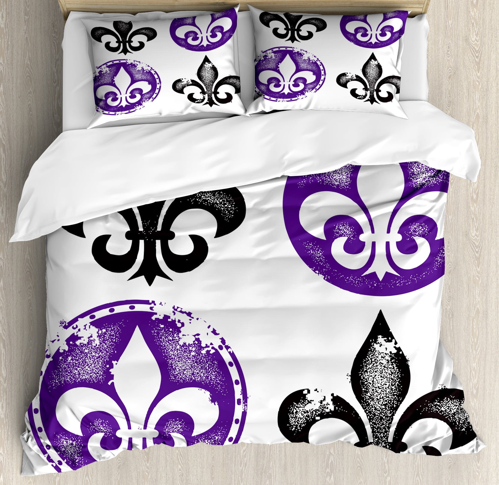 Fleur De Lis Duvet Cover Set, Arrangement of Fleur De Lis Designs ...
