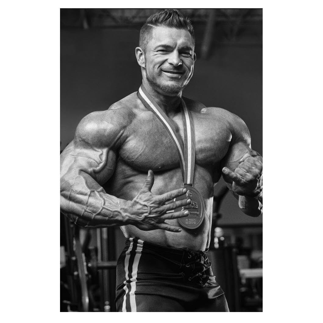 Flex Lewis Black And White Bodybuilder Poster (9) Bodybuilding Workout ...