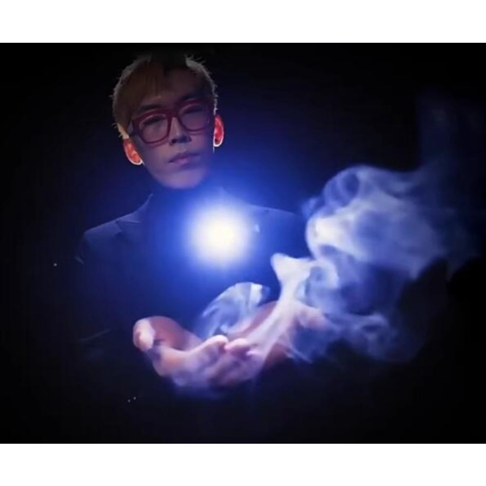 Floating Light Dimension L by Magicat Stage Magie Tricks Mentalism ...