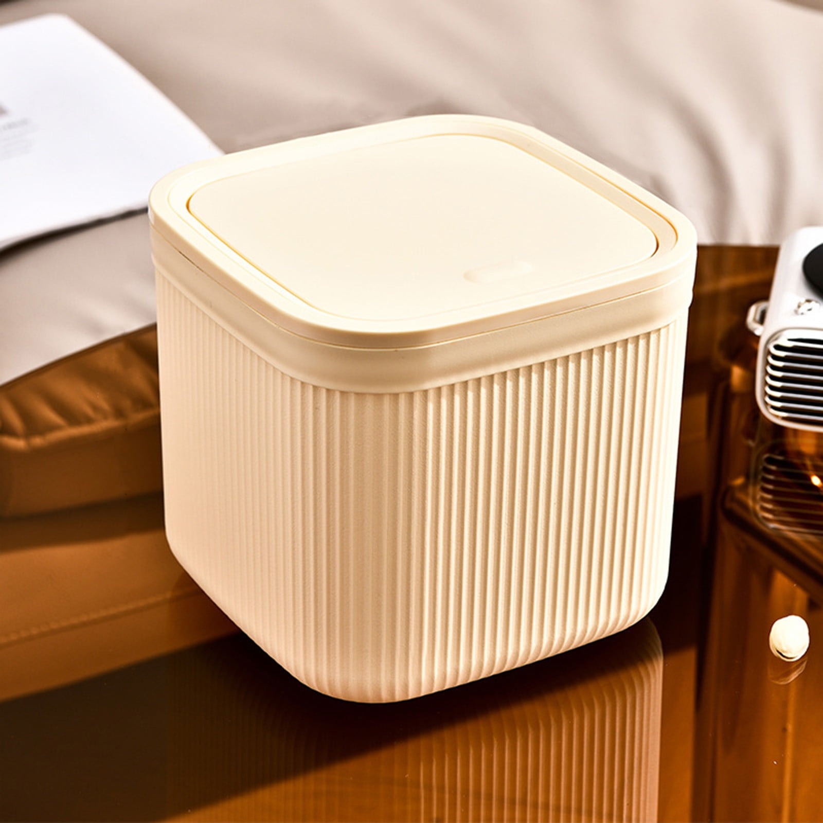 Floleo Modern Plastic Mini Trash Can With Lid Wastebasket For Office ...