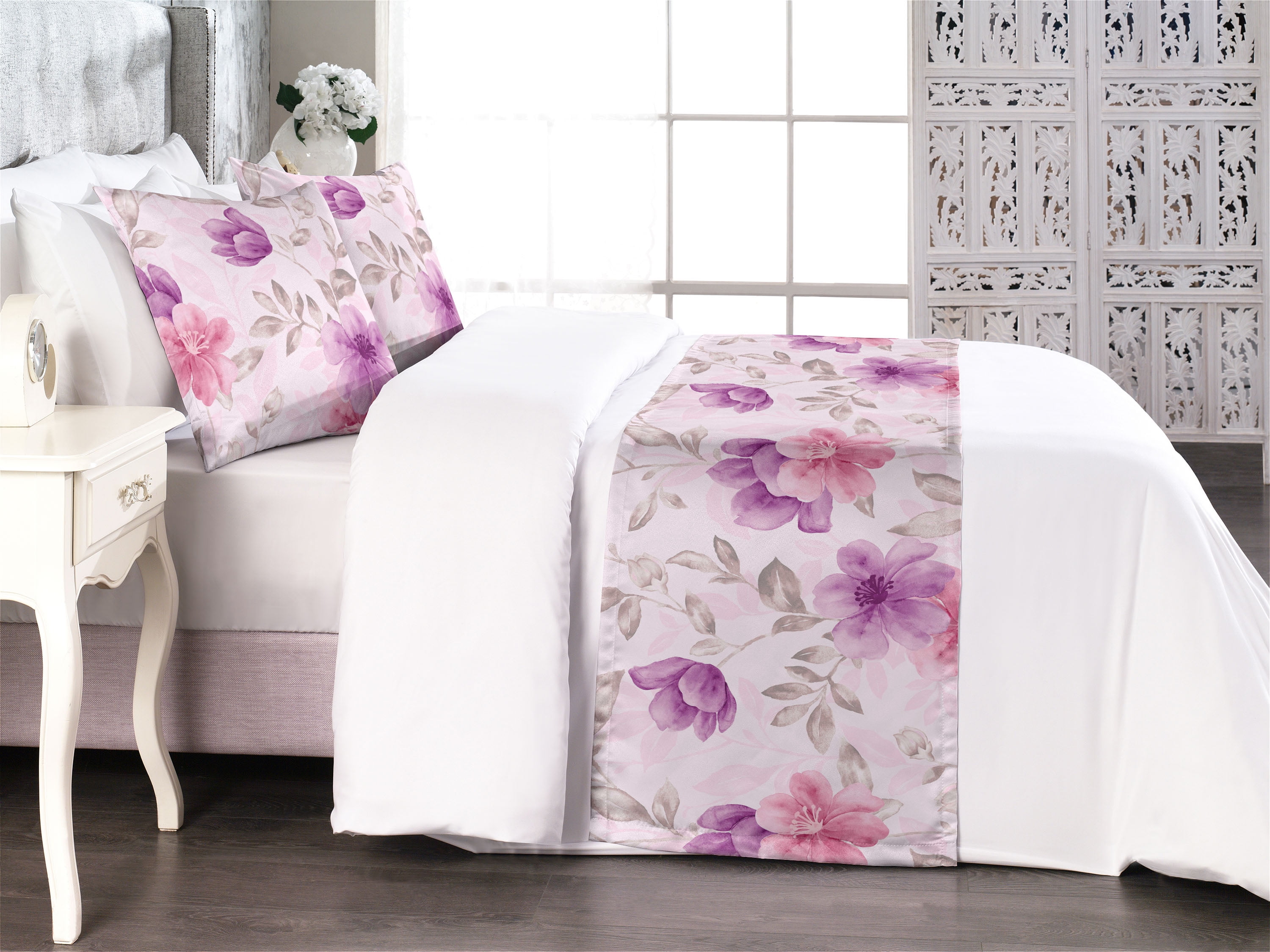 Floral Bed Runner Set, Pastel Colored Design Botanical Pattern of Soft ...