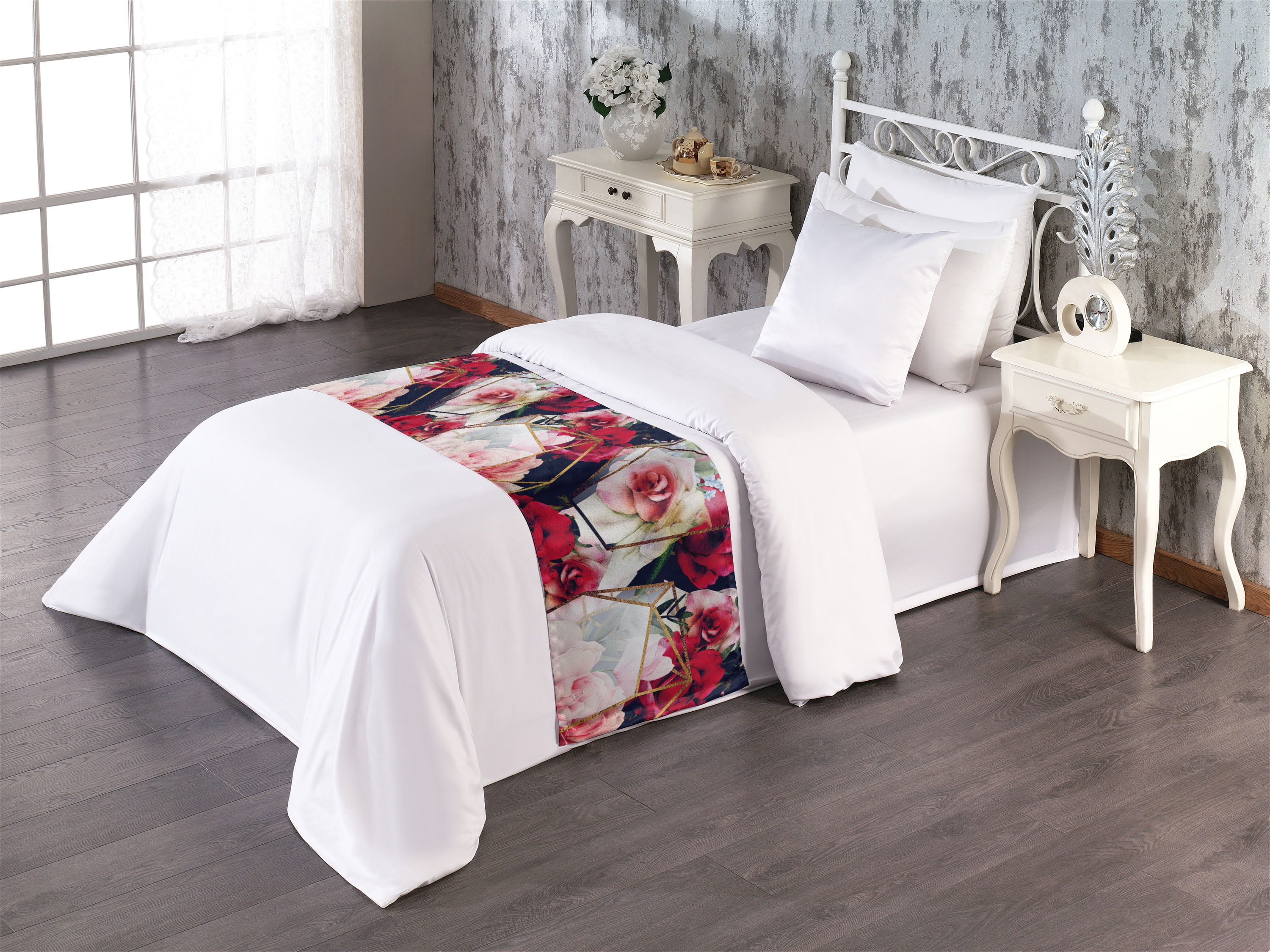 Floral Design Bed Runner, Golden Tone Geometric Lattice Pattern with ...