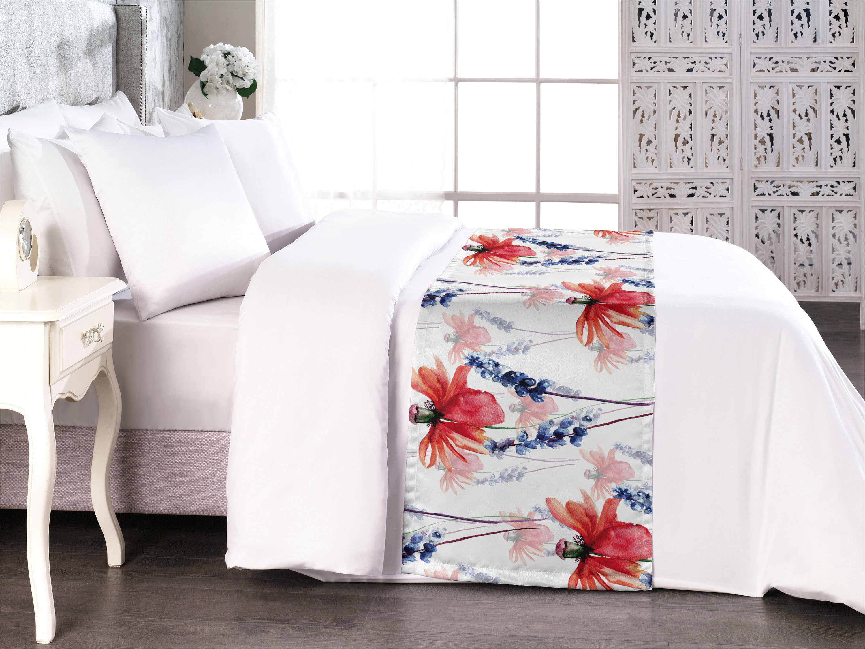 Floral Design Bed Runner, Poppy Petals and Wild Flowers in Watercolor ...