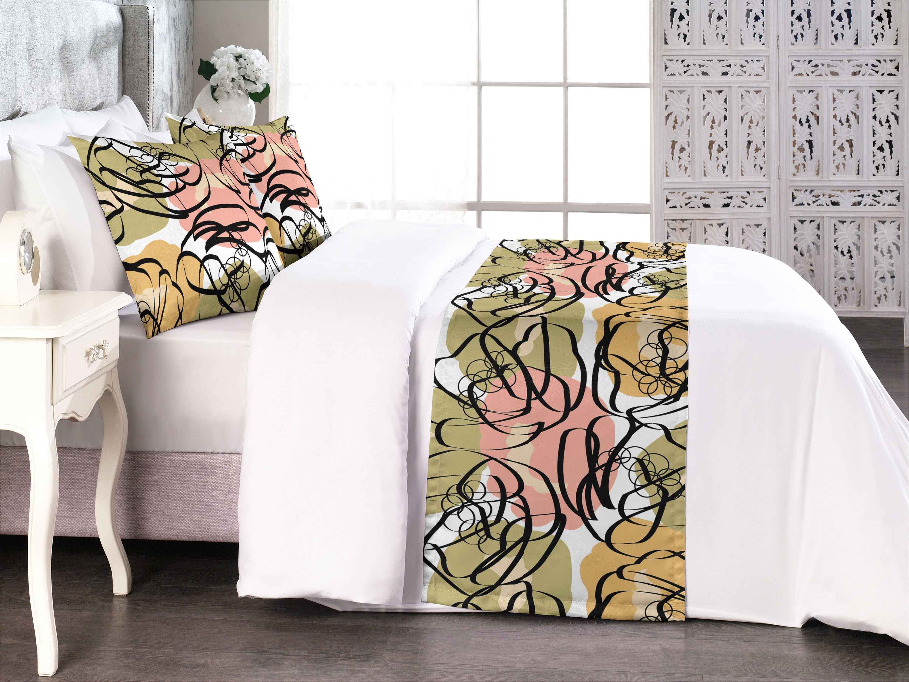Floral Design Bed Runner Set, Modern Silhouettes of Garden Scene Rose ...