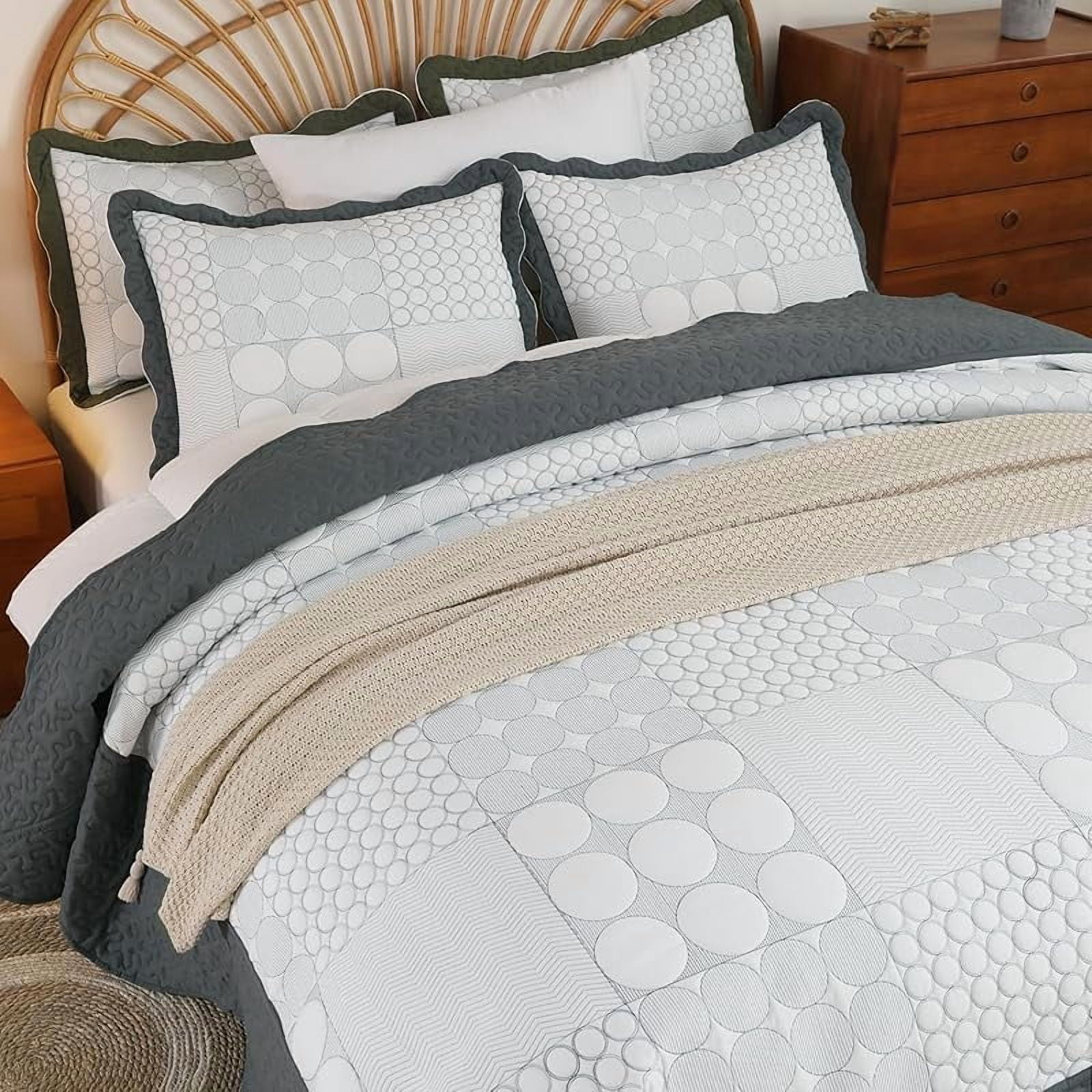 Floral Embroidery Quilt Set,3 Pieces King Size Quilt Bedding Set ...