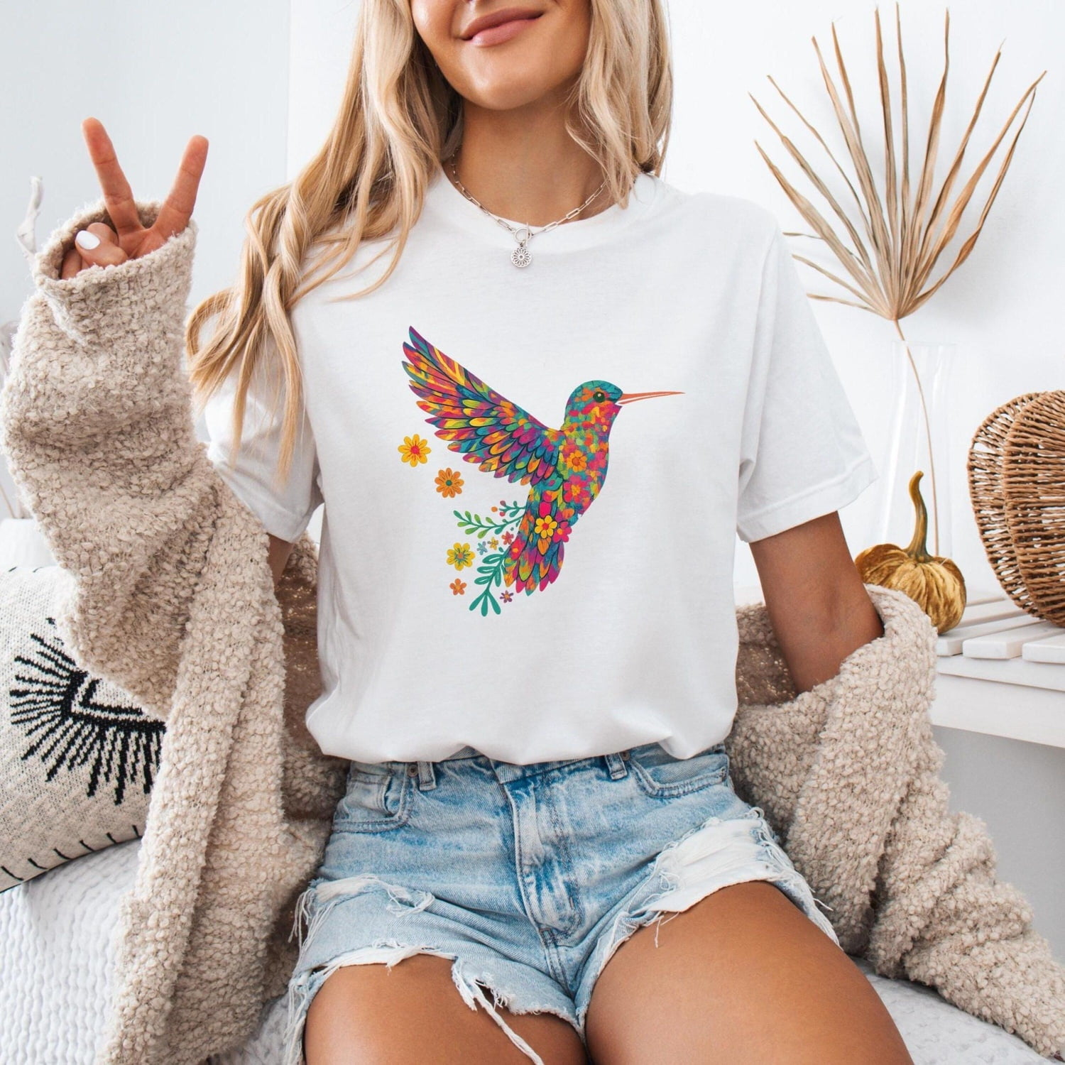 Floral Hummingbird S1Hirt, Animal Lover , Bird S1Hirt, , Gift For Her ...