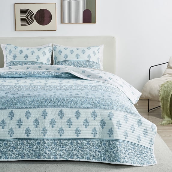Floral Stripe Printed Reversible Quilted Coverlet Set with Shams, 3 ...