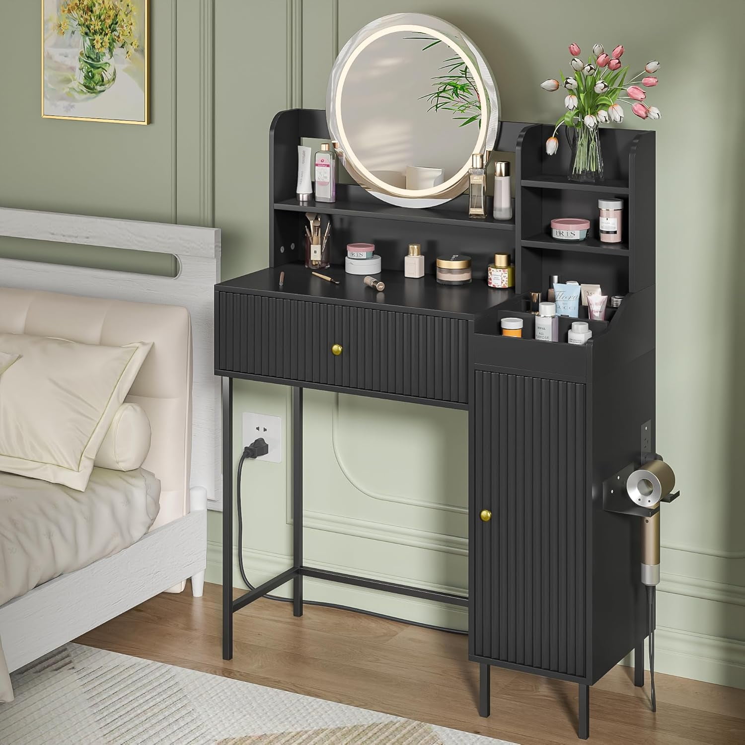 Fluted Makeup Vanity Desk with Mirror and Light Modern Vanity Table ...