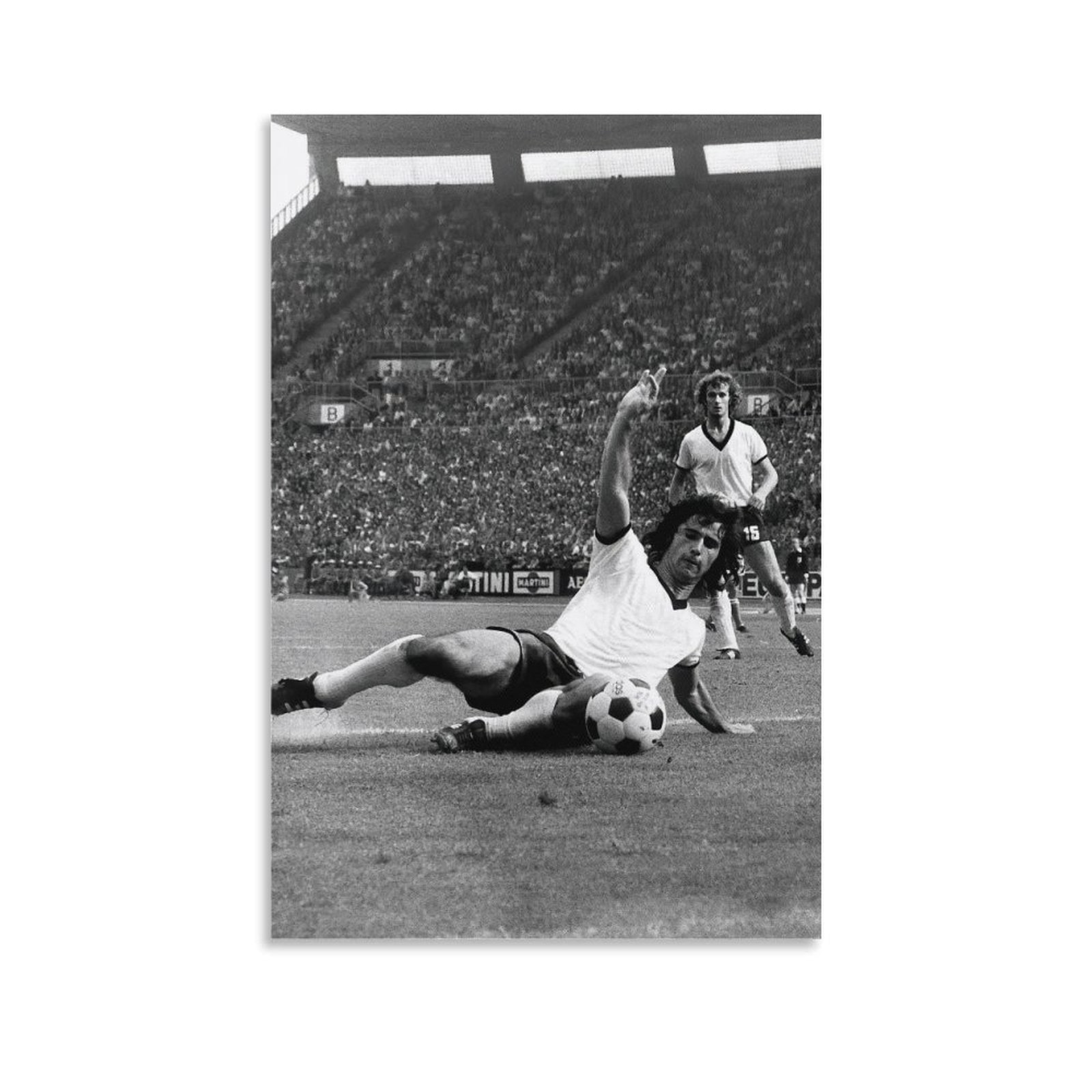 Footballer One of The Greatest Goalscorers of All Time Gerd Müller ...