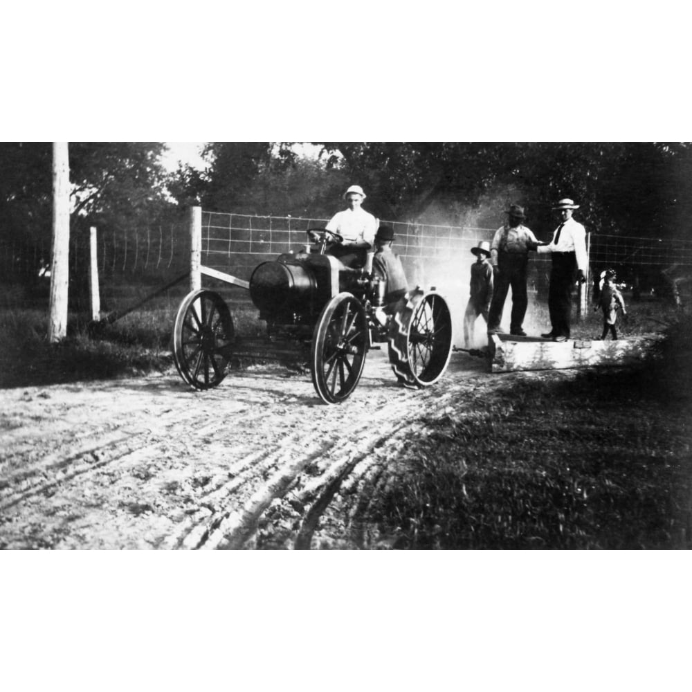 Ford Tractor 1918. Na Fordson Model F Tractor Built In 1918 By Henry ...