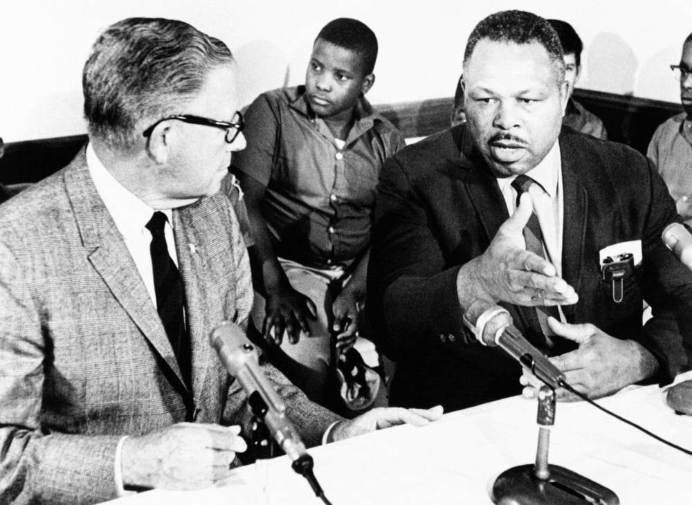 Former Light Heavyweight Champion Archie Moore Holds A Washington News ...