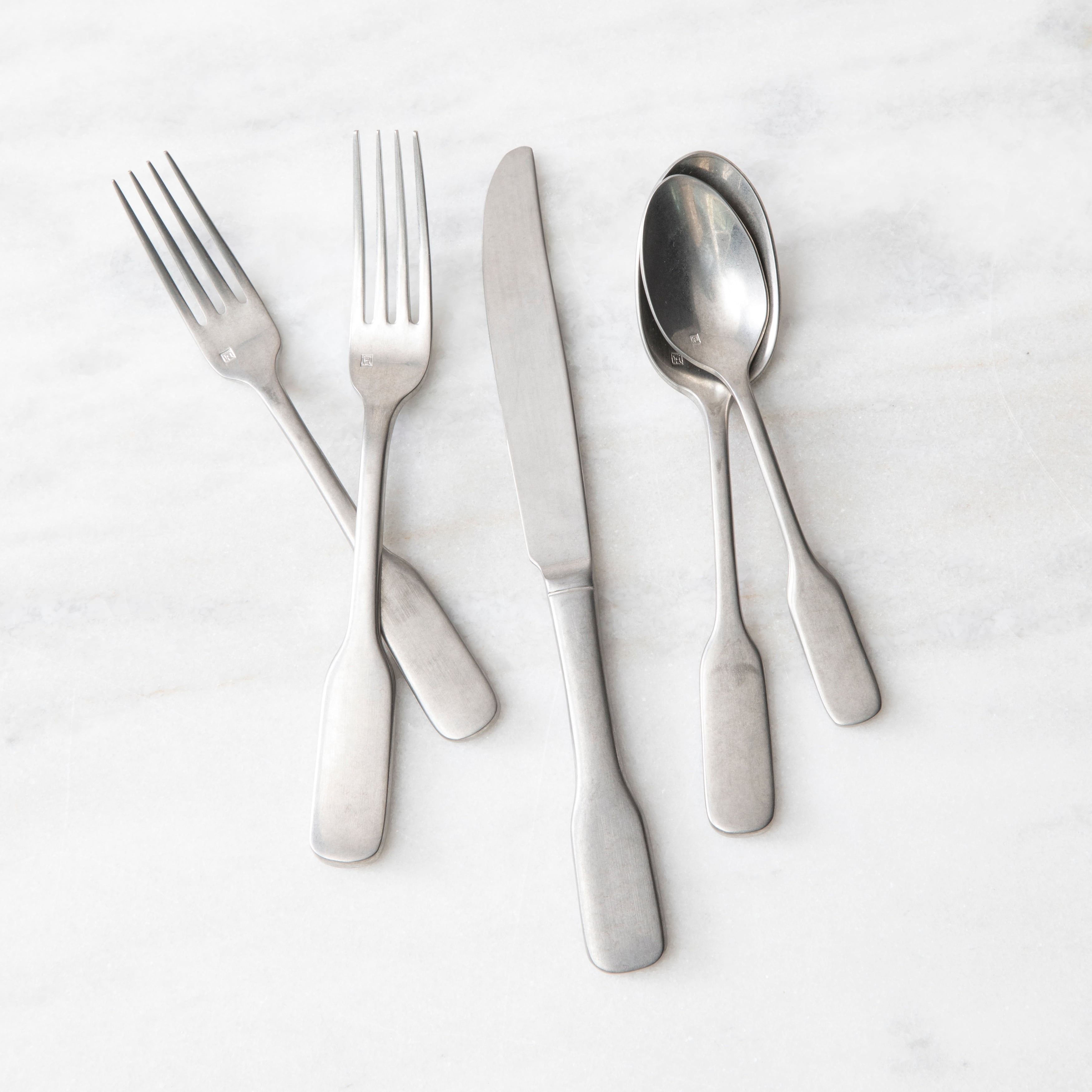 Fortessa Ashton Stainless Steel Flatware 20 Piece Set - Silver ...