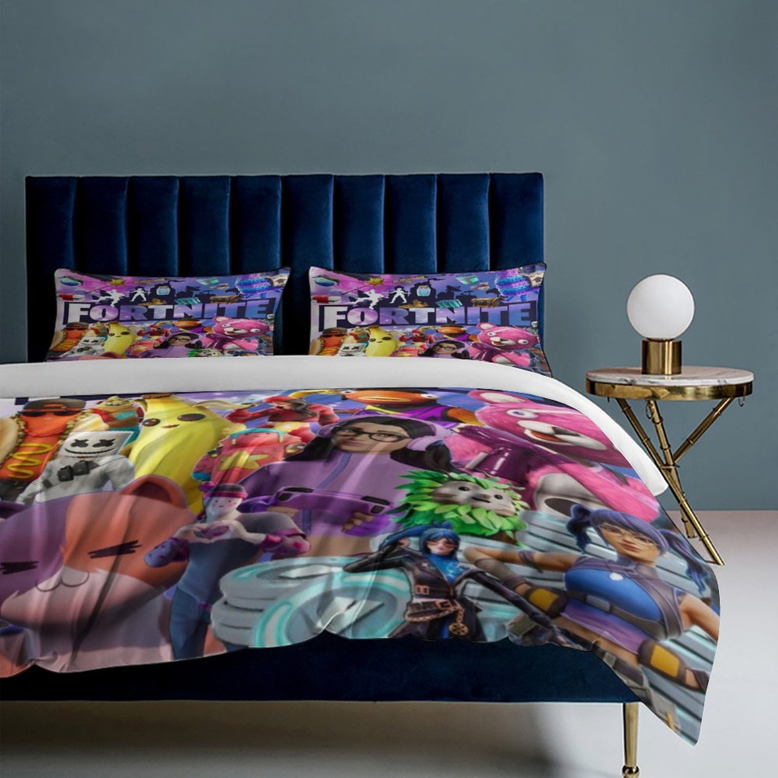 The Fortnite three-piece double bed set includes a duvet cover and two ...