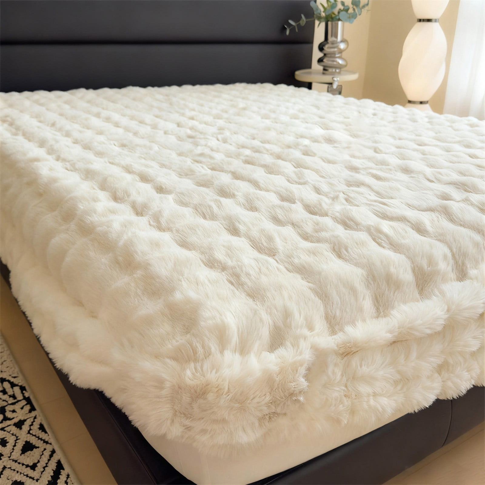 Four piece bedding set,Velvet Bed Sheet Synthetic Mattress Cover ...