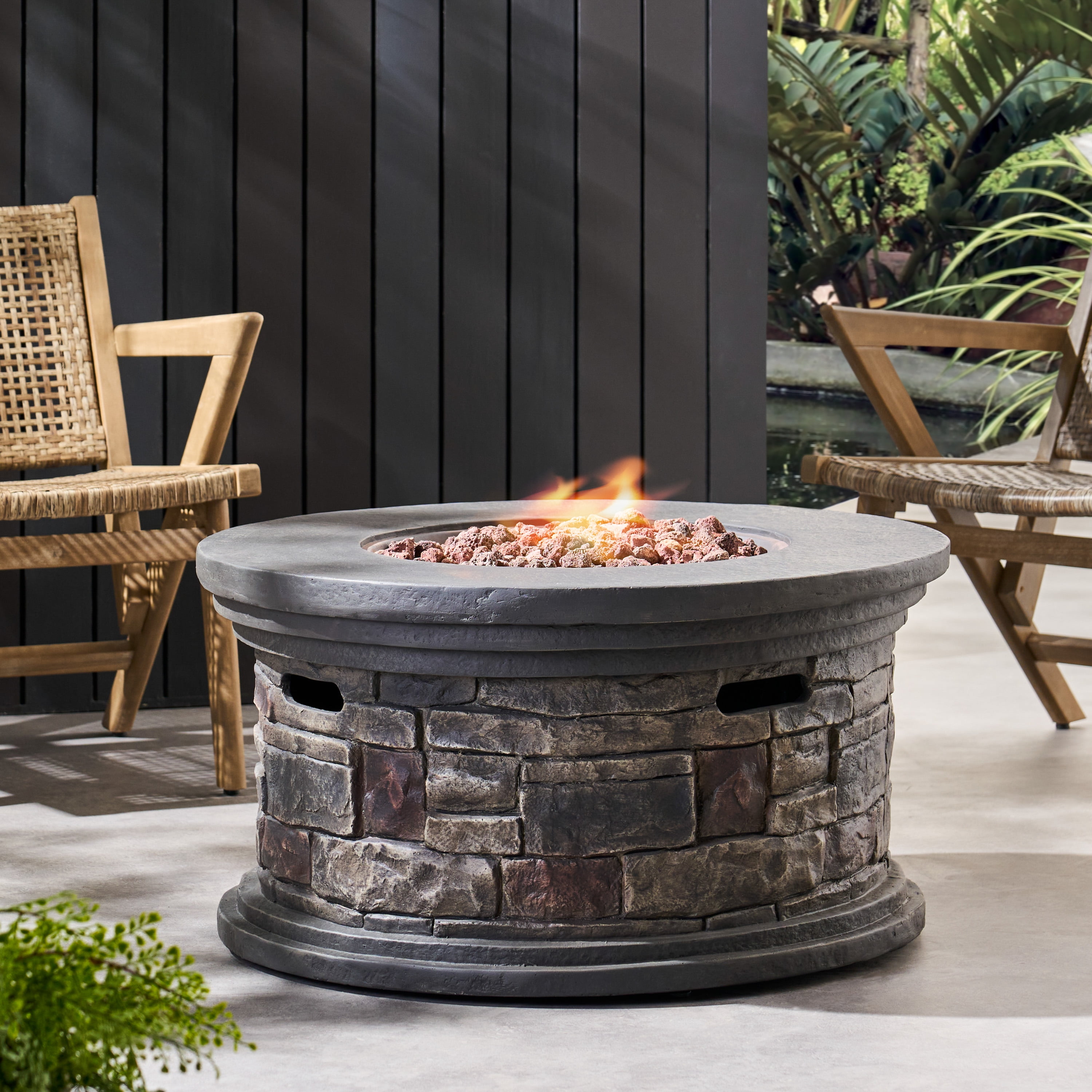 Fox Lightweight Concrete Outdoor 40,000 BTU Circular Fire Pit (No Tank ...