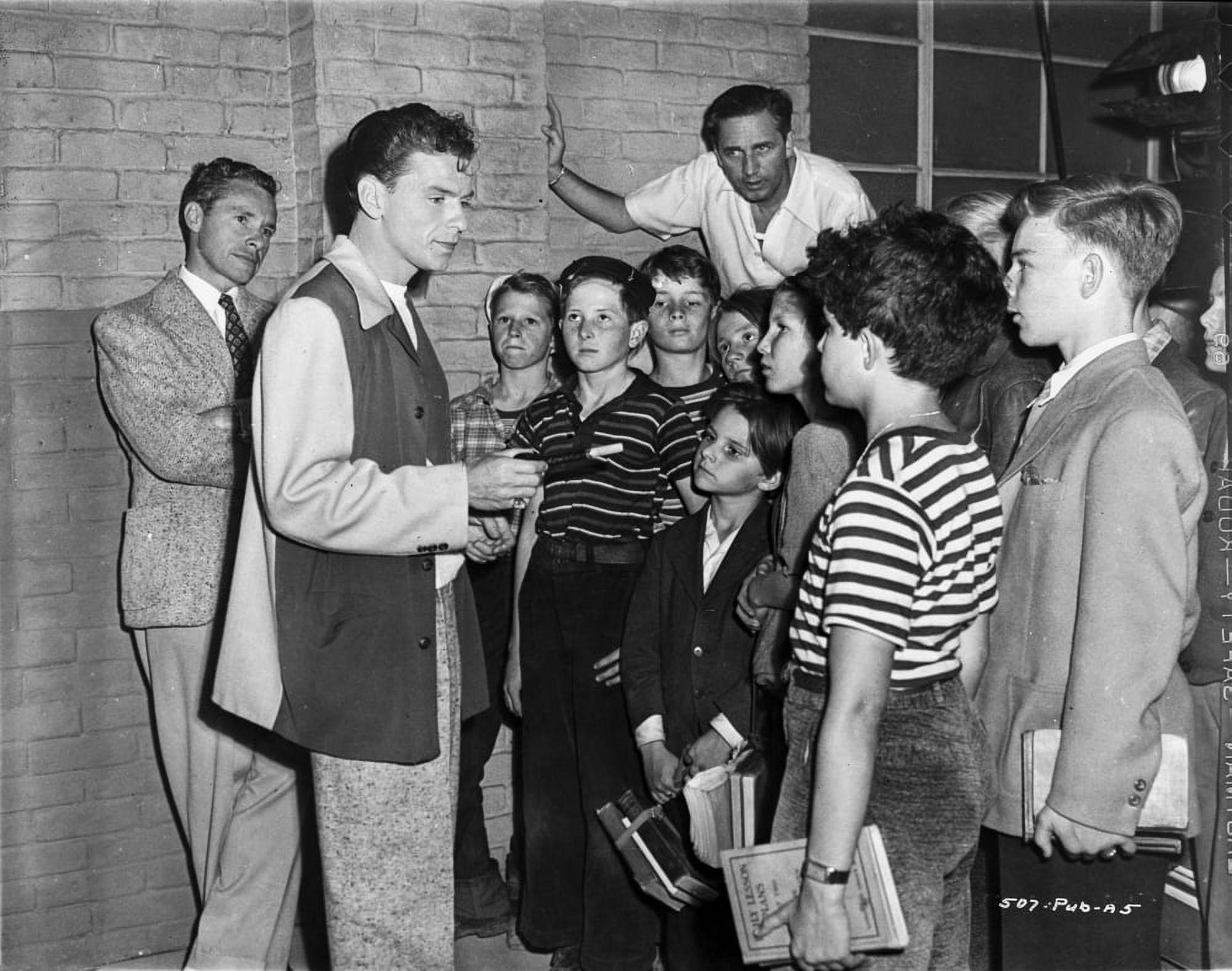 Frank Sinatra Candid Group Portrait Photo Print (24 x 30) - Walmart.com