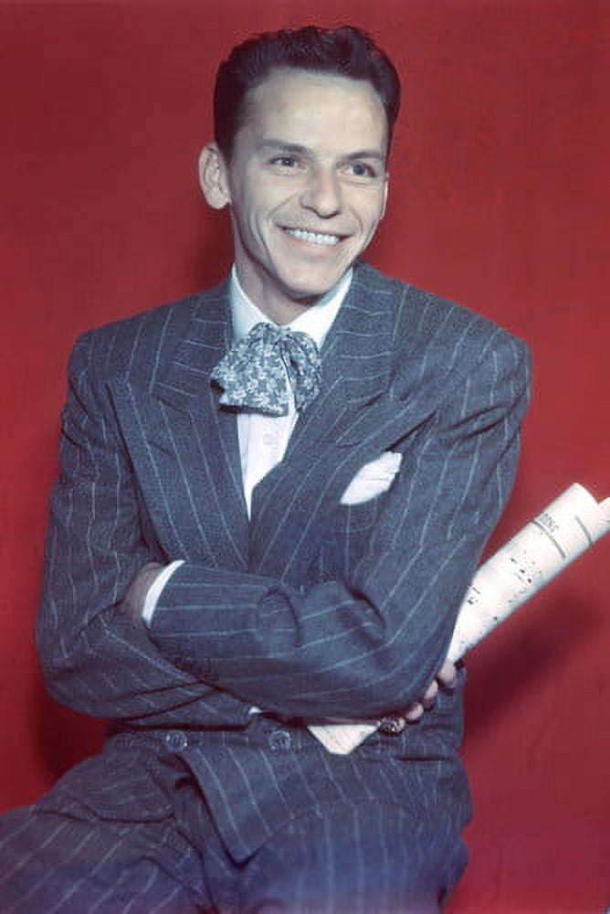 Frank Sinatra Color Smiling in Suit 50's 24x36 Poster - Walmart.com