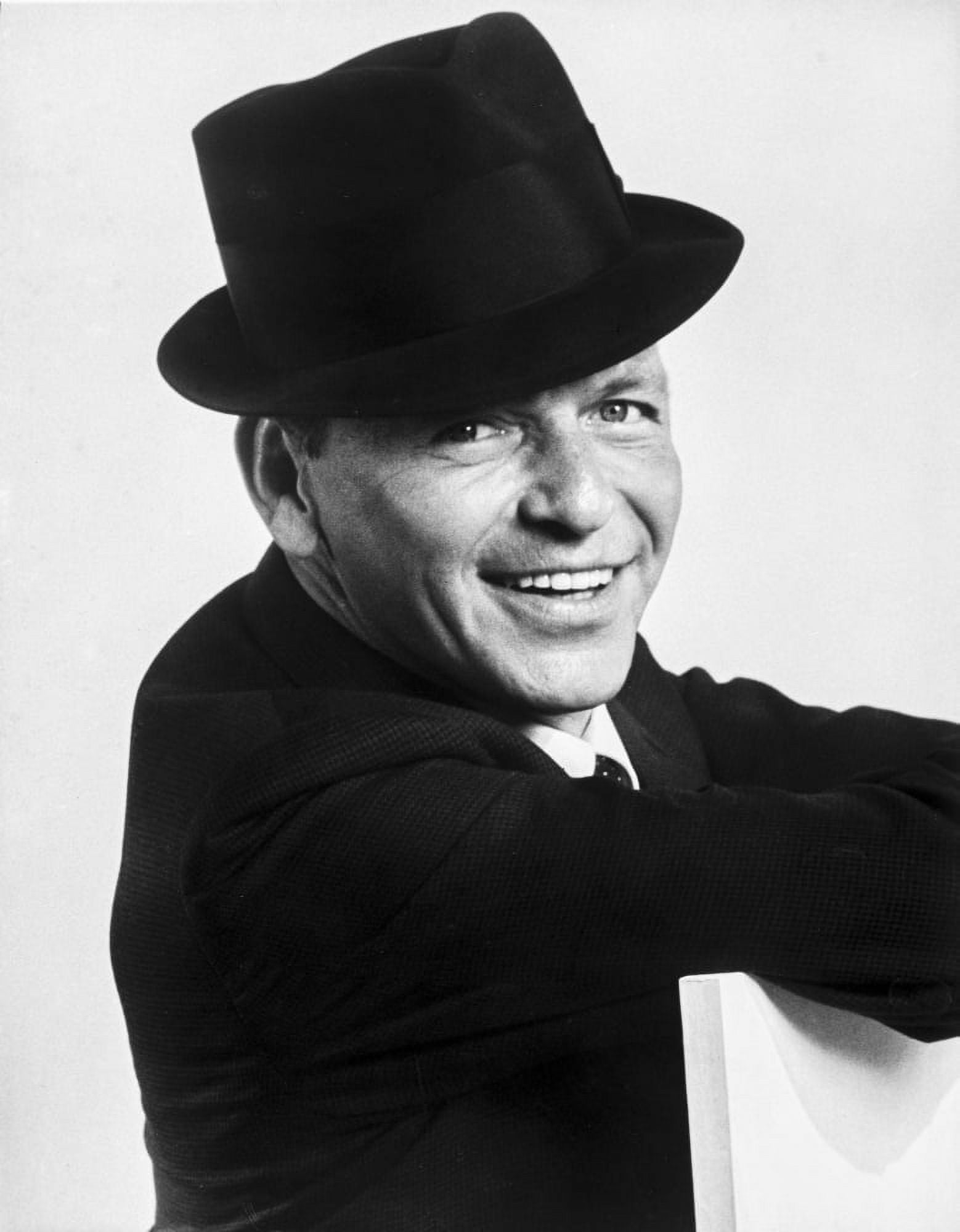 Frank Sinatra smiling in Suit with Black Hat Photo Print (8 x 10 ...