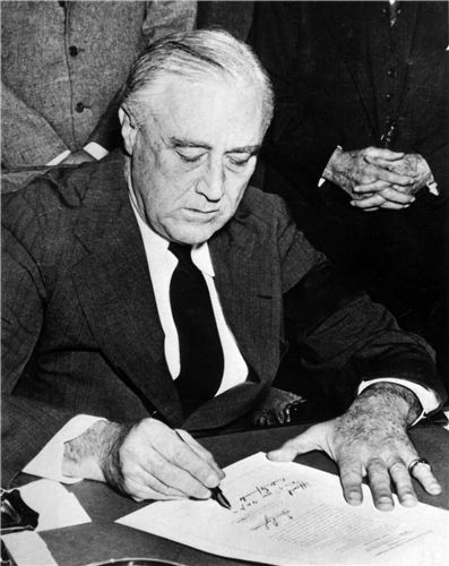 Franklin D Roosevelt Glossy Poster Picture Photo President Fdr New Deal ...