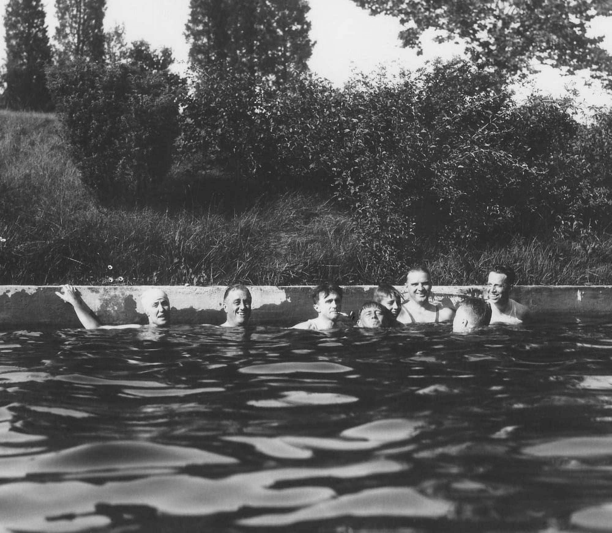 Franklin Roosevelt And Missy Lehand (Left) With Others In Hyde Park ...
