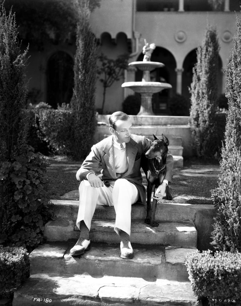 Fred Astaire Seated on Stairs in Black and White Photo Print (8 x 10 ...