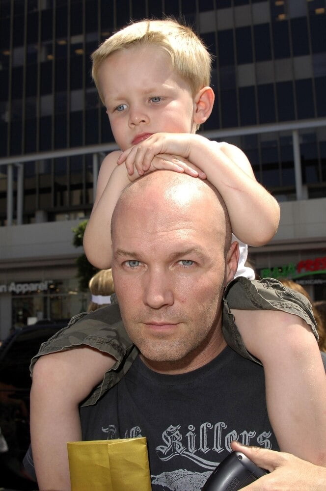 Fred Durst, Dallas At Arrivals For Charlie And The Chocolate Factory ...