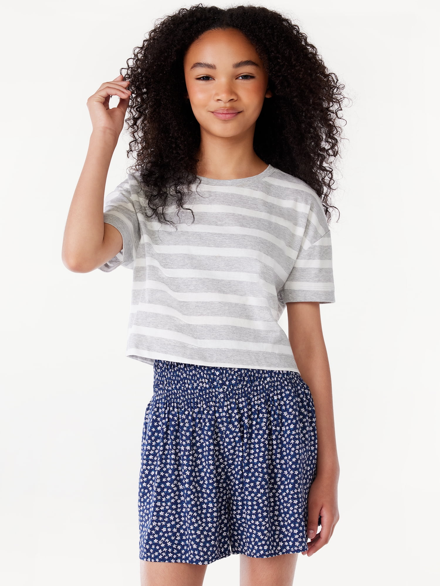 Free Assembly Girls Short Sleeve Cropped Tee, Sizes 4-18 - Walmart.com