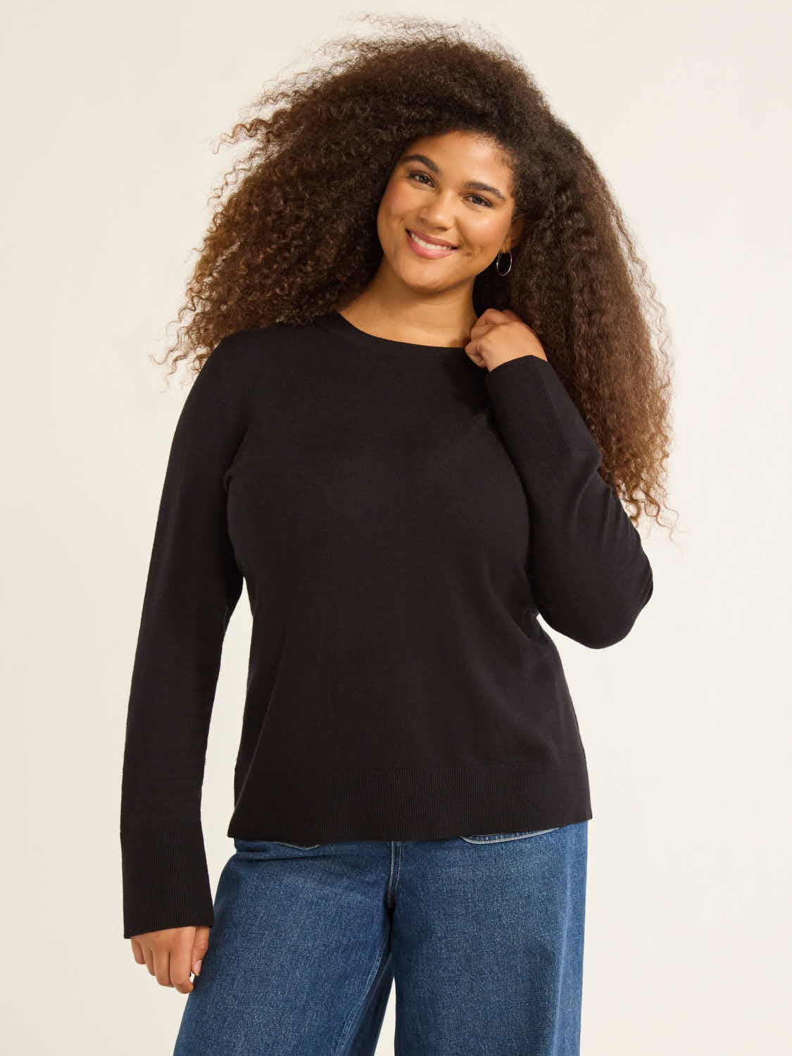 Free Assembly Women’s and Women's Plus Cozy Yarn Crewneck Sweater with ...