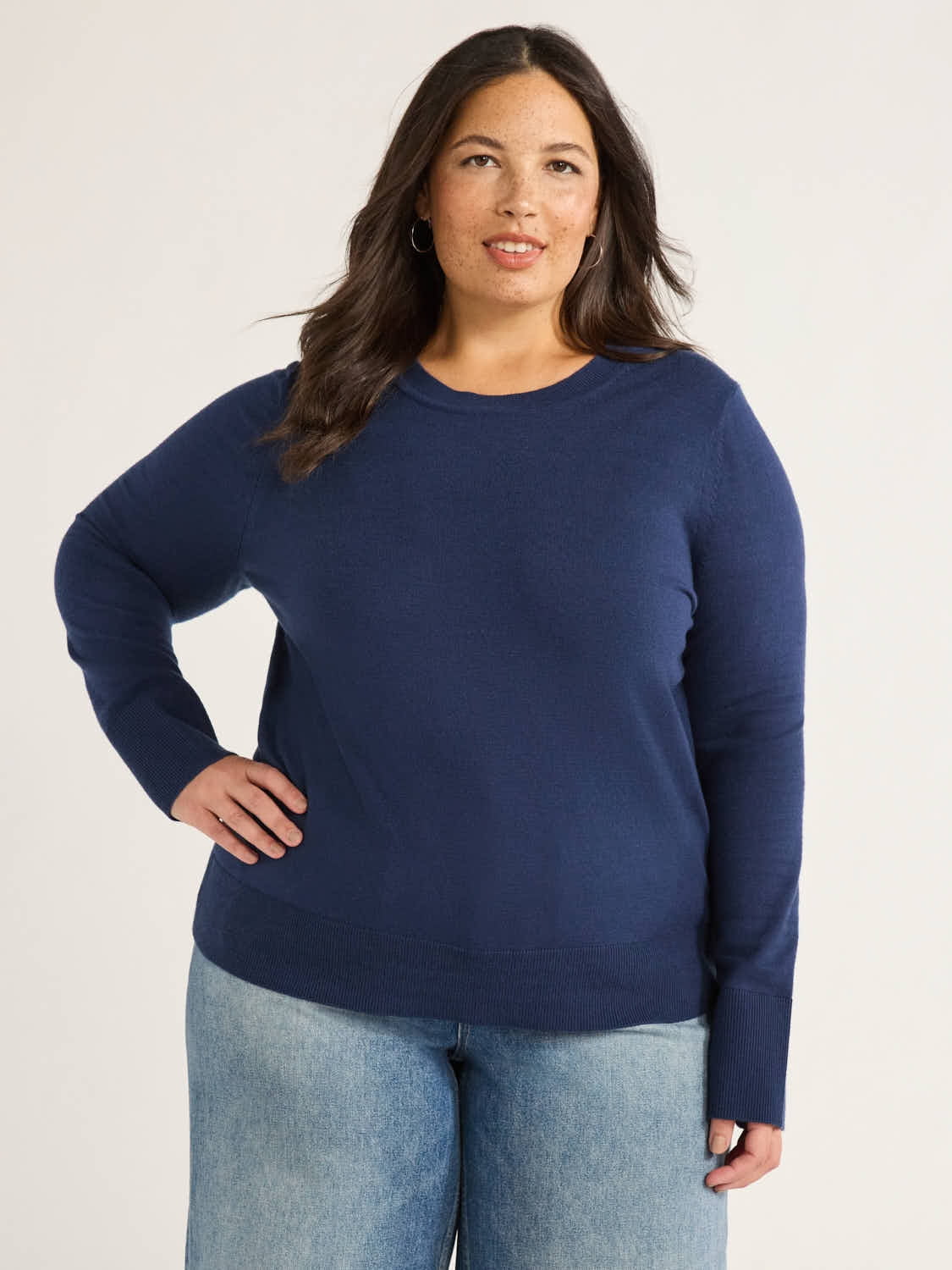 Free Assembly Women’s and Women's Plus Cozy Yarn Crewneck Sweater with ...