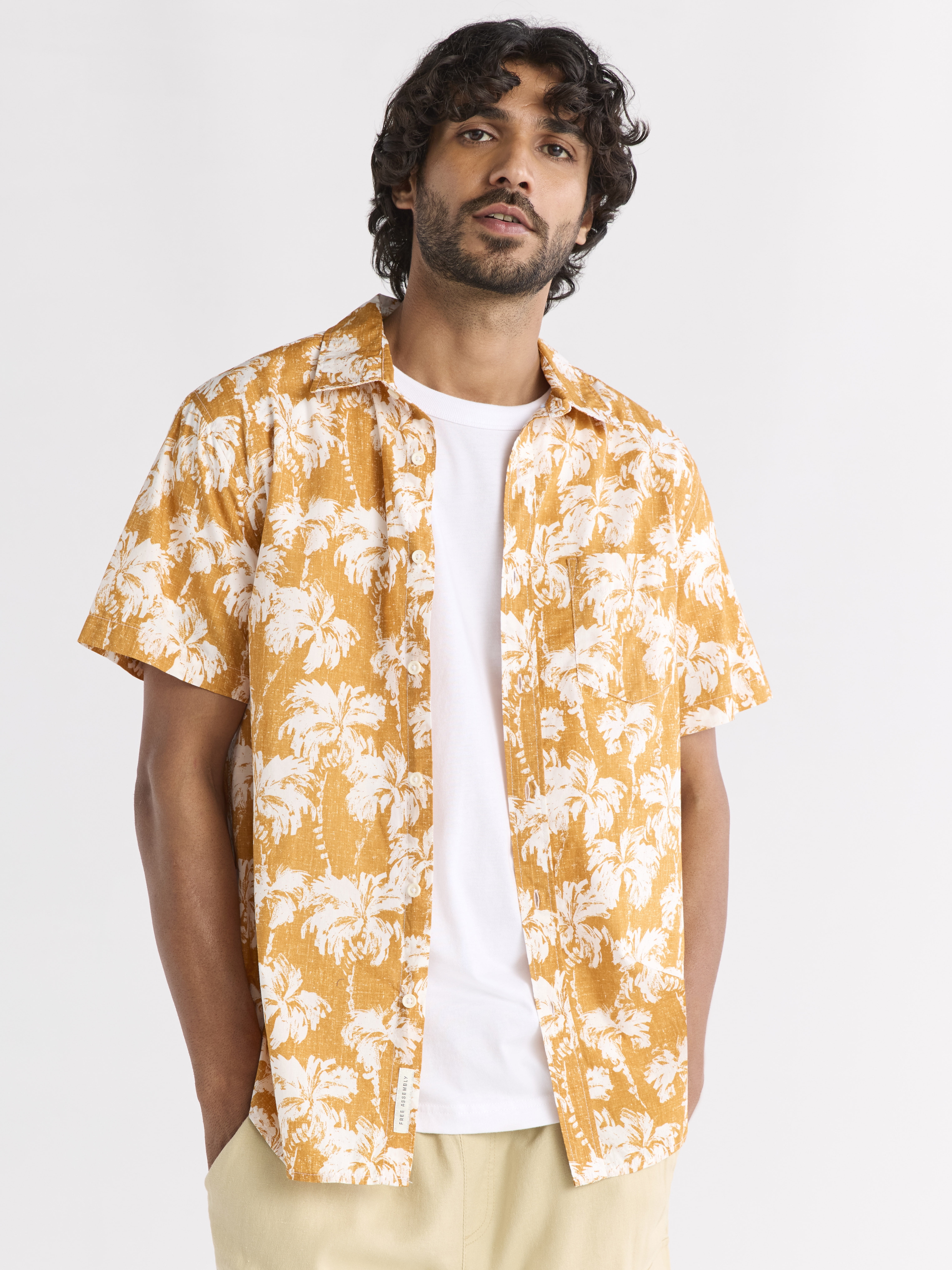 Free Assembly Men's Print Poplin Shirt with Short Sleeves, Sizes XS-3XL ...