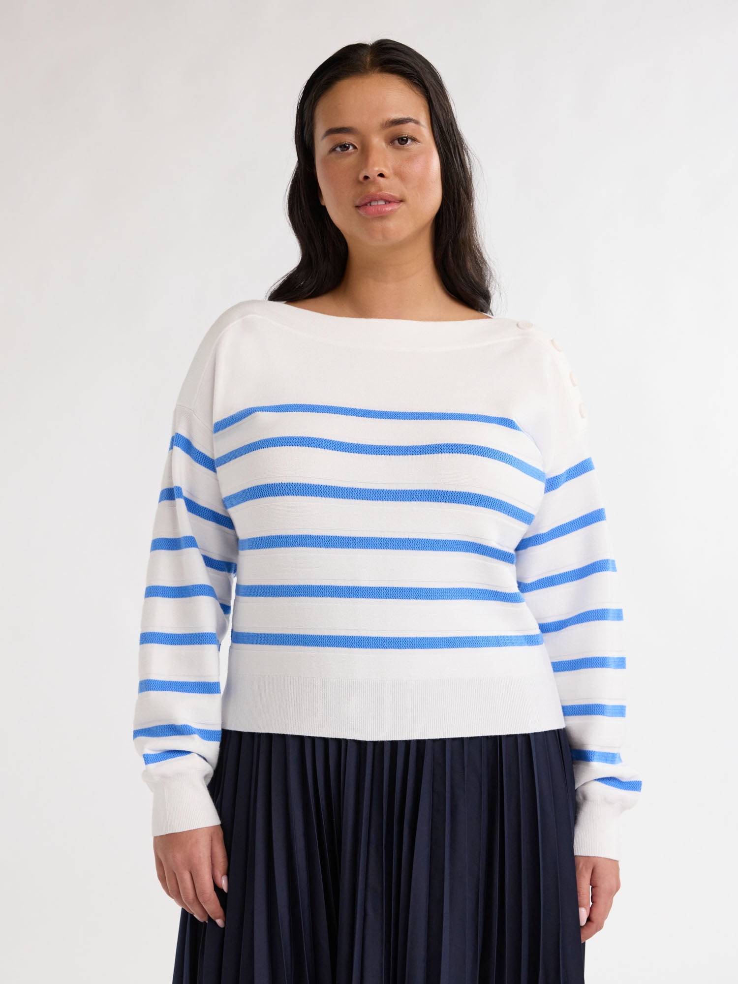 Free Assembly Women’s and Women's Plus Cropped Button Shoulder Sweater ...