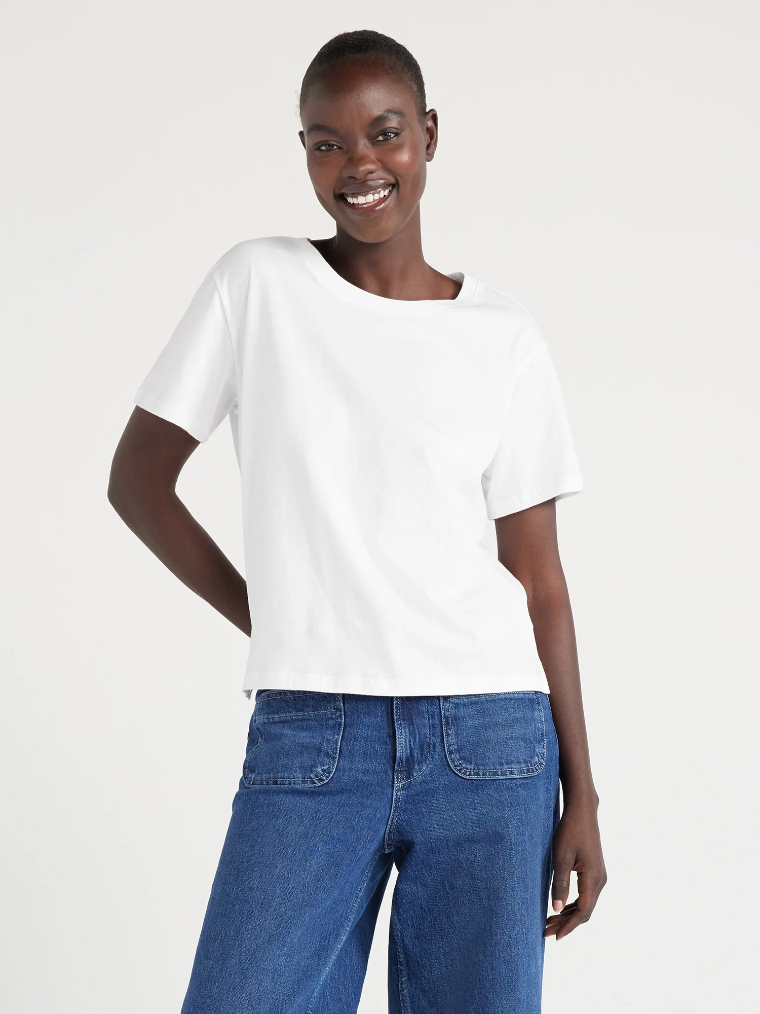 Free Assembly Women's and Women's Plus Cotton Cropped Boxy Tee with ...