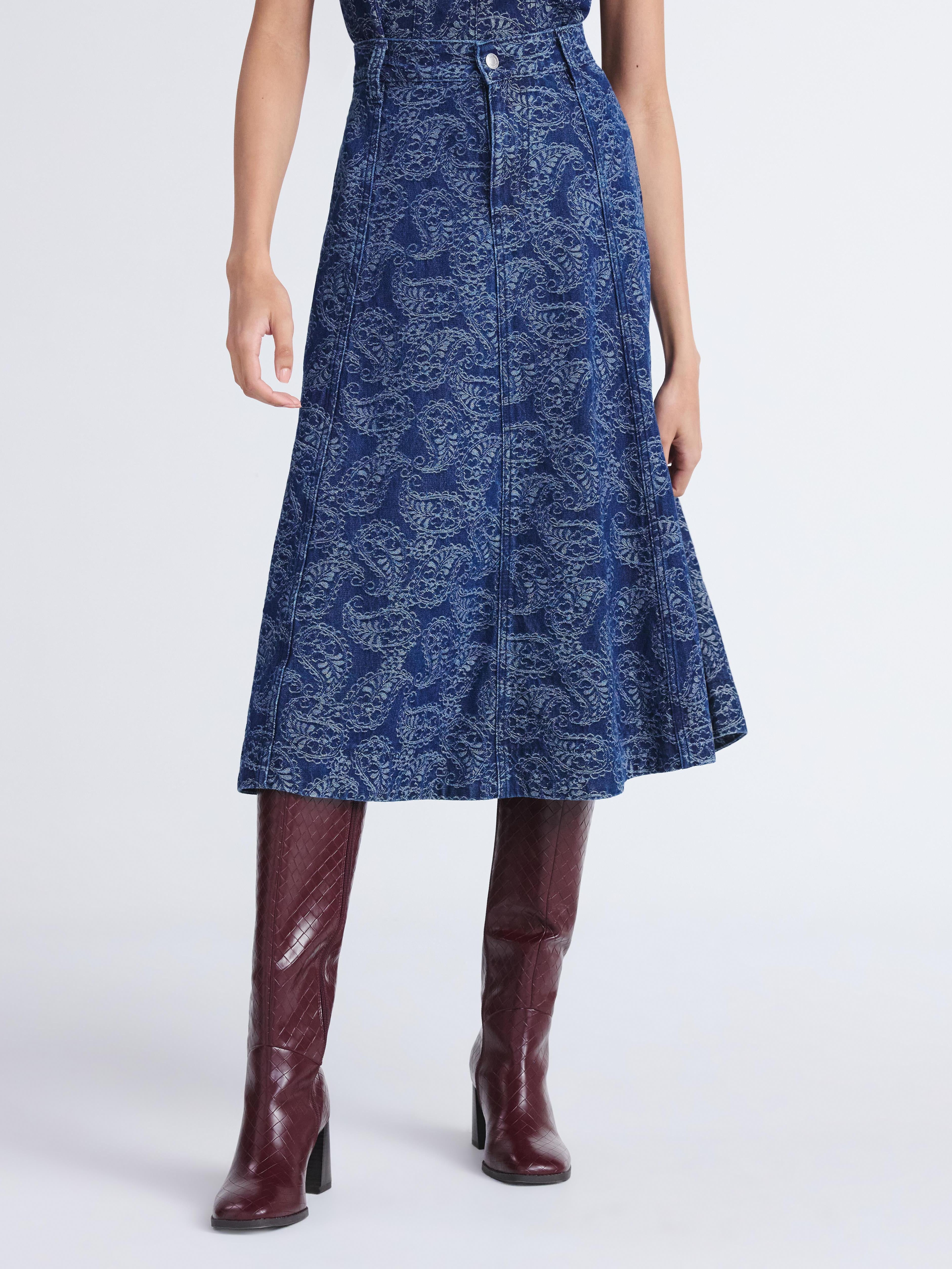 Free Assembly Women's and Women's Plus Cotton Jacquard Panel Midi Skirt ...