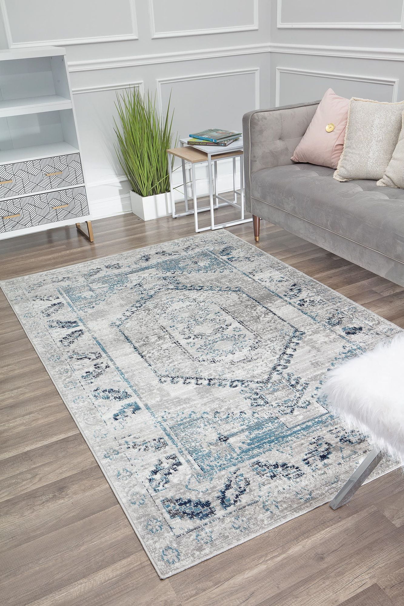 Freida FY10B Misty Smoke Vintage Farmhouse Gray Area Rug, 5'x7 ...