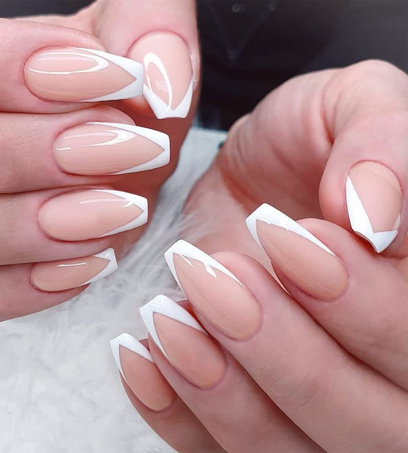 French Tip Press On Nails Short Clear Nude Coffin False Nail V White ...