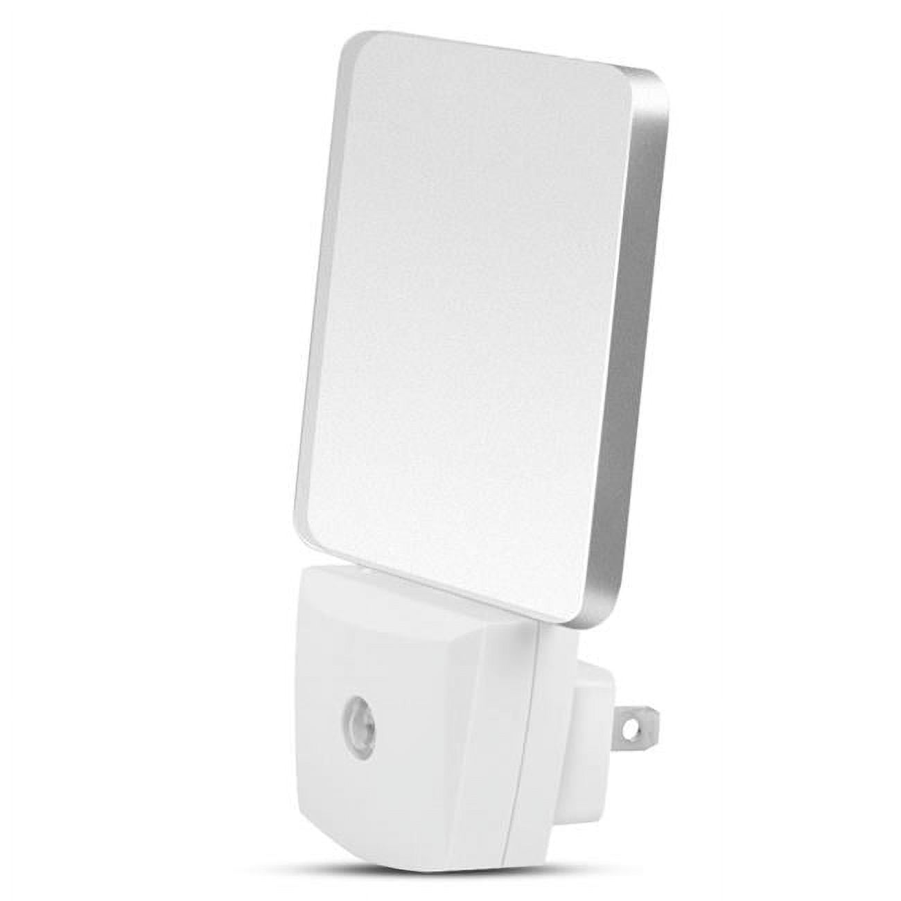 Fresh Fab Finds LED Night Light with Dusk-to-Dawn Sensor - Plug-in Lamp ...