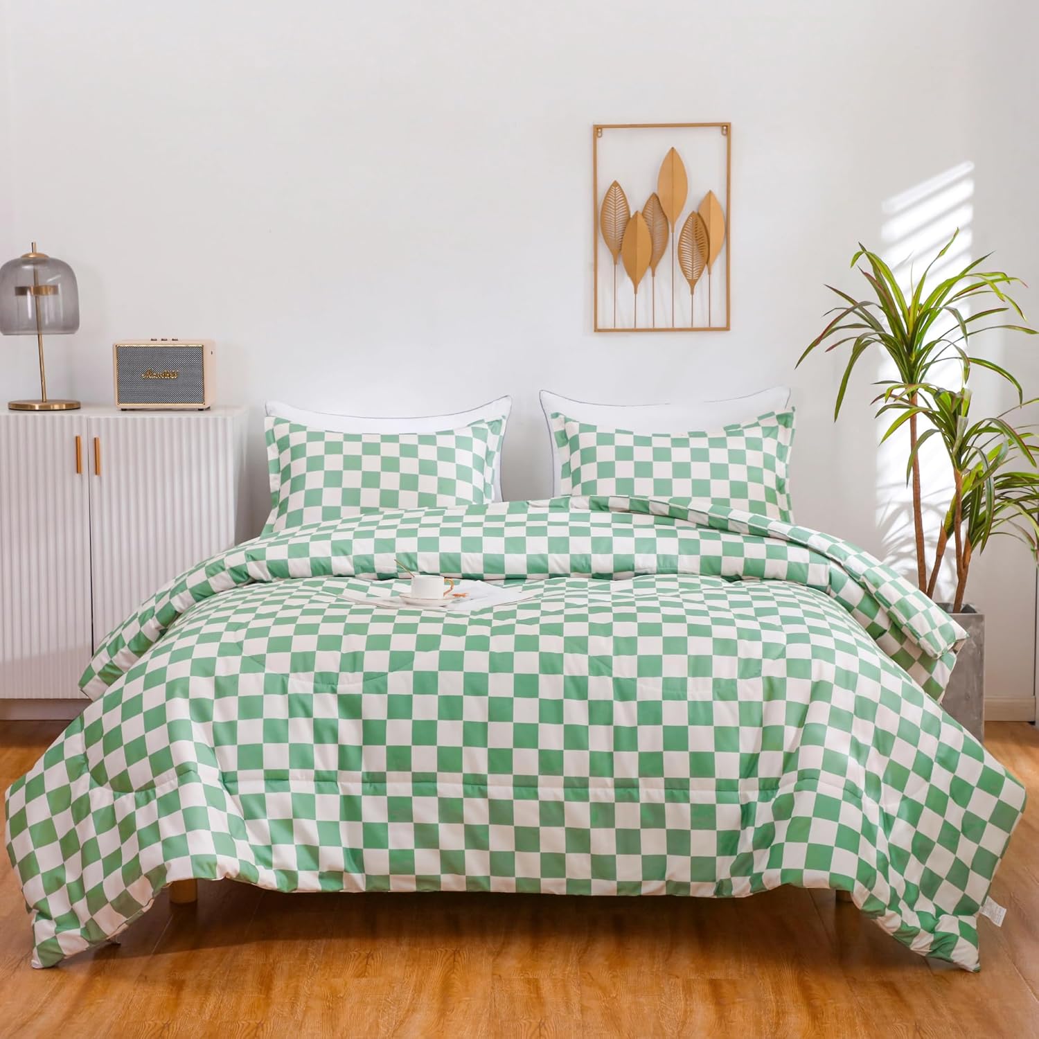 Fresh green and white checkered modern minimalist bedding set ...