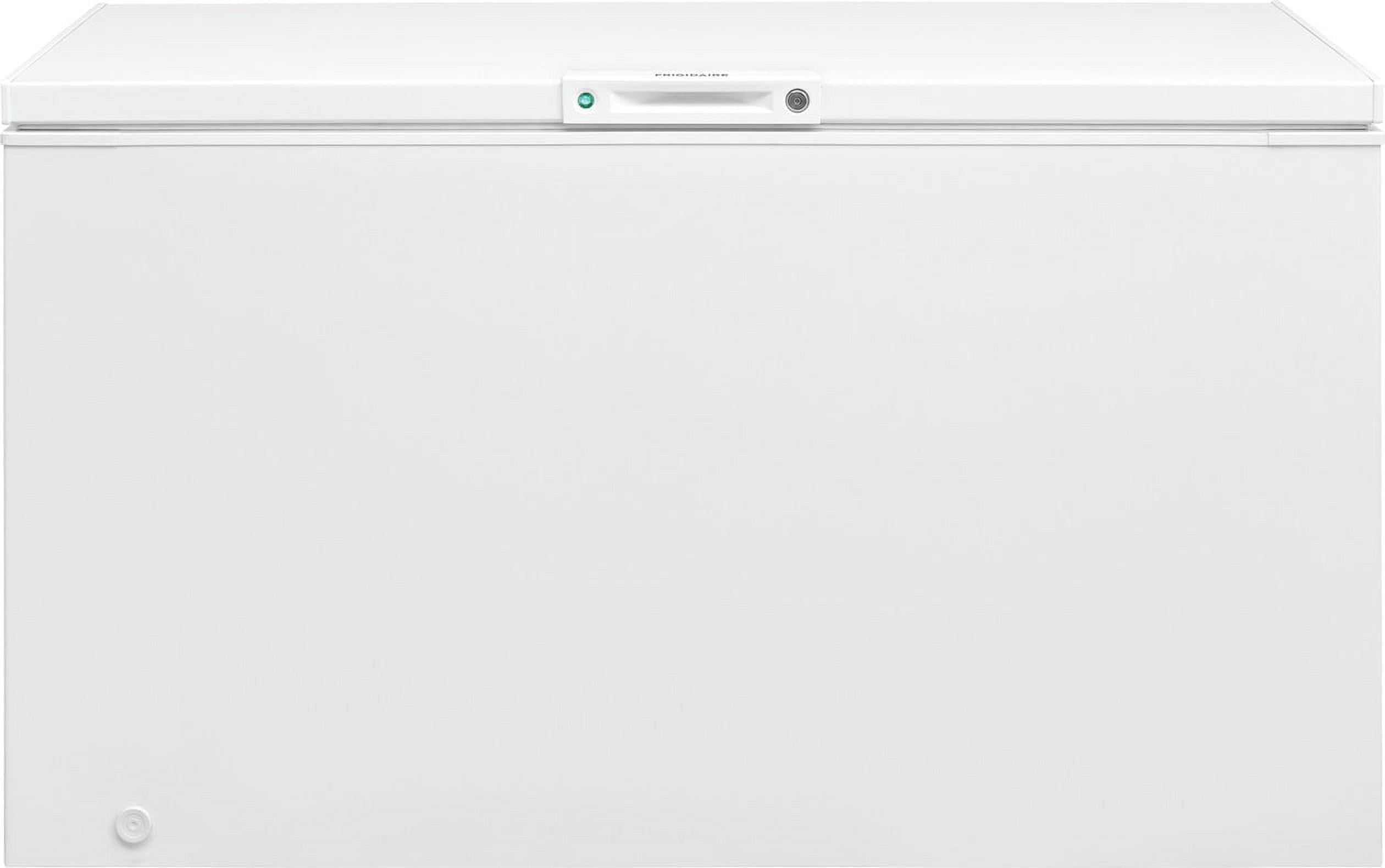 Frigidaire FFCL1542AW 14.8 Cu. Ft. Chest Freezer in White with ...
