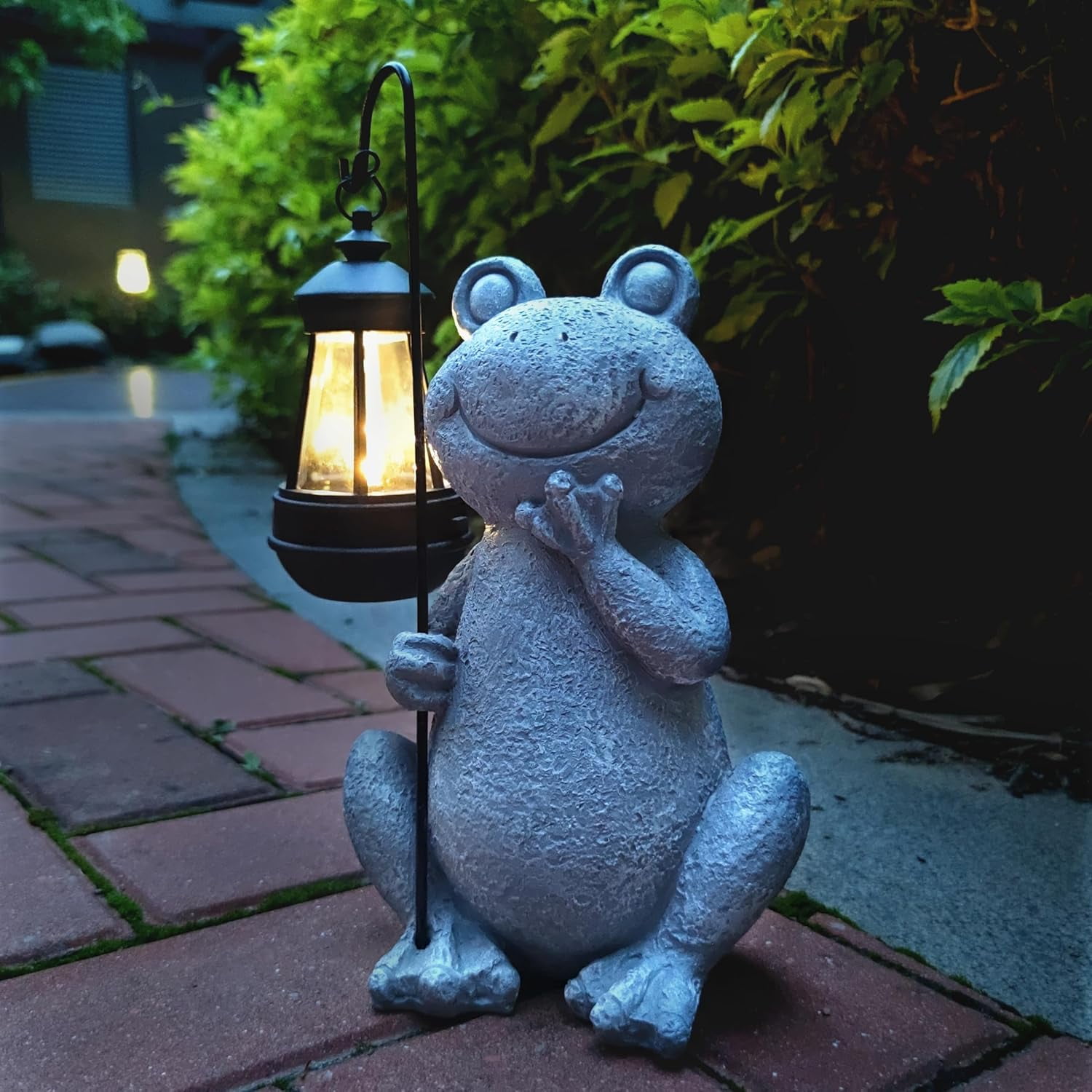 Frog Solar Garden Statues,Resin Frog Figurine Decorations with Solar ...